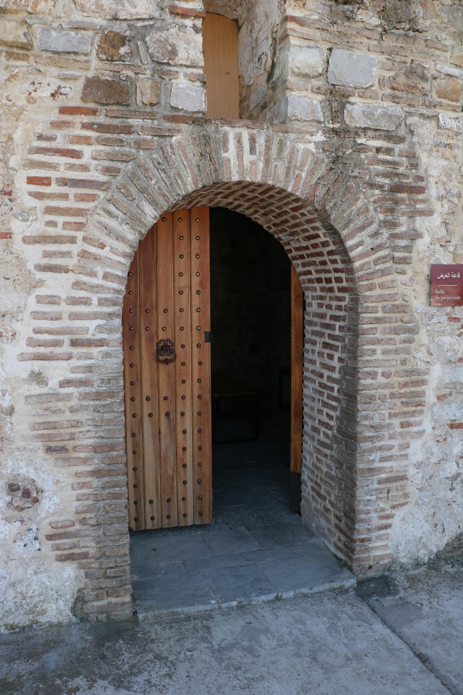 Castle Entry Door Photos, Download The BEST Free Castle Entry Door ...