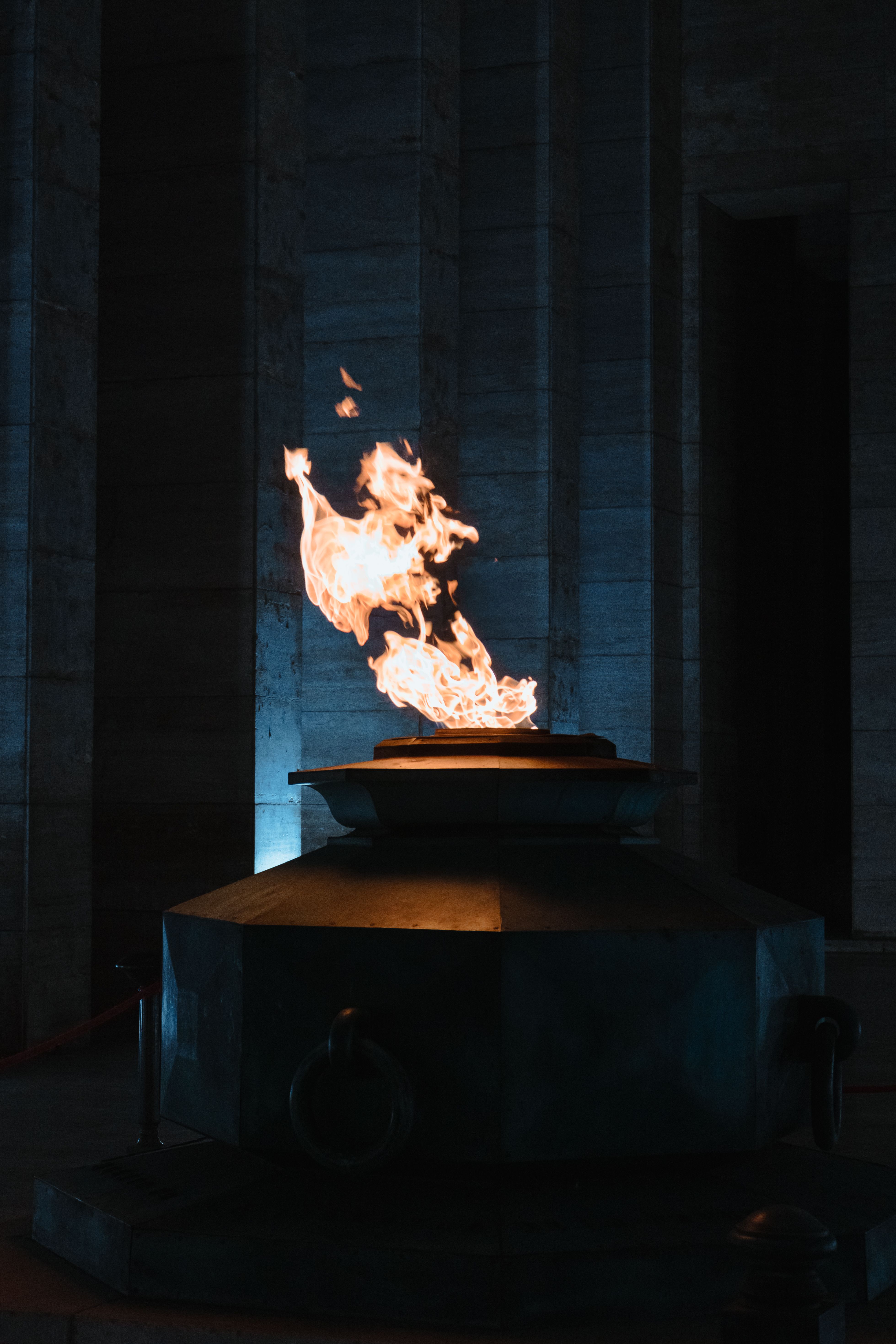 Burning Fire in Monument · Free Stock Photo
