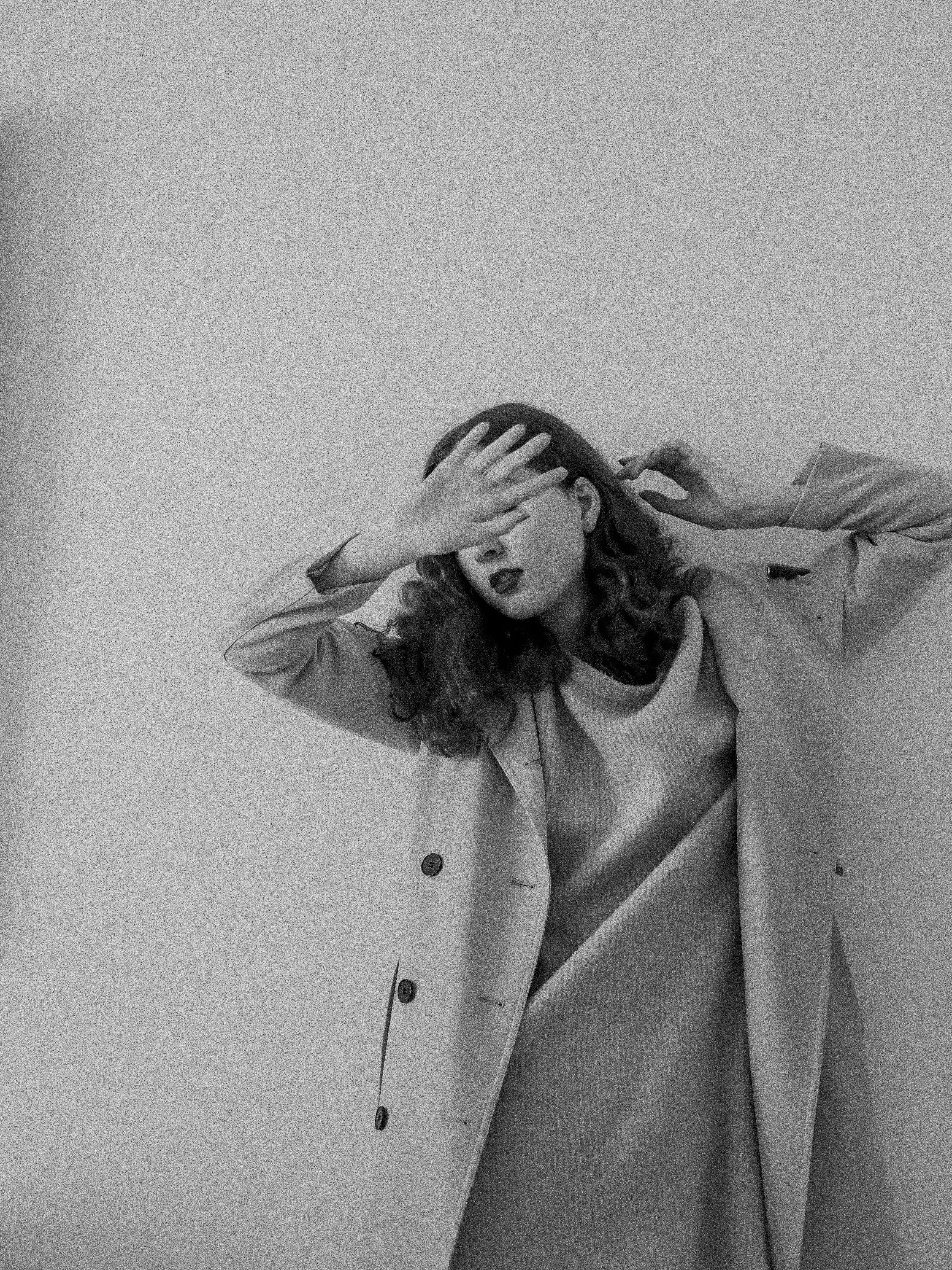 Woman in Coat in Black and White · Free Stock Photo