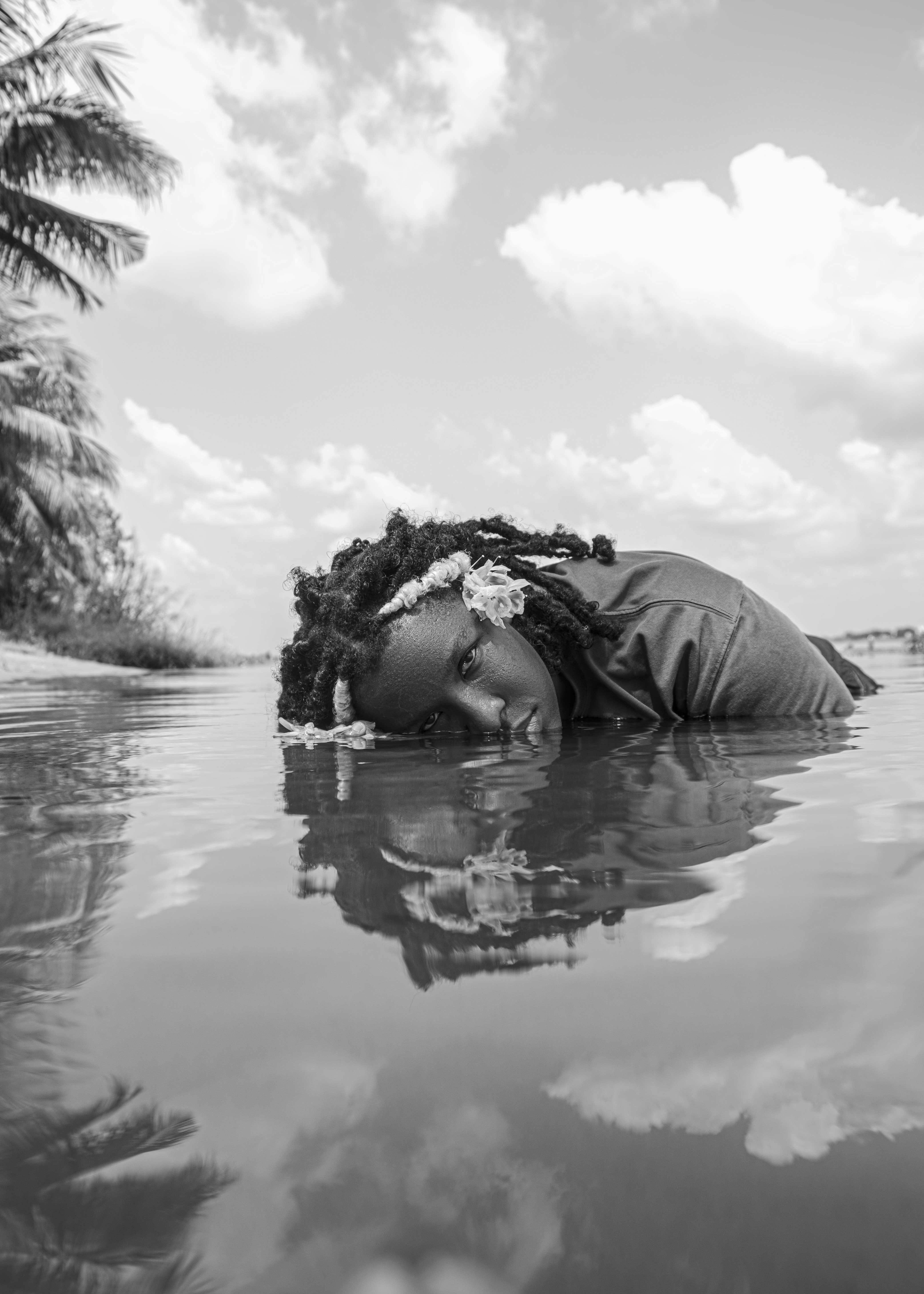 Dipping Face Photos, Download The BEST Free Dipping Face Stock Photos ...