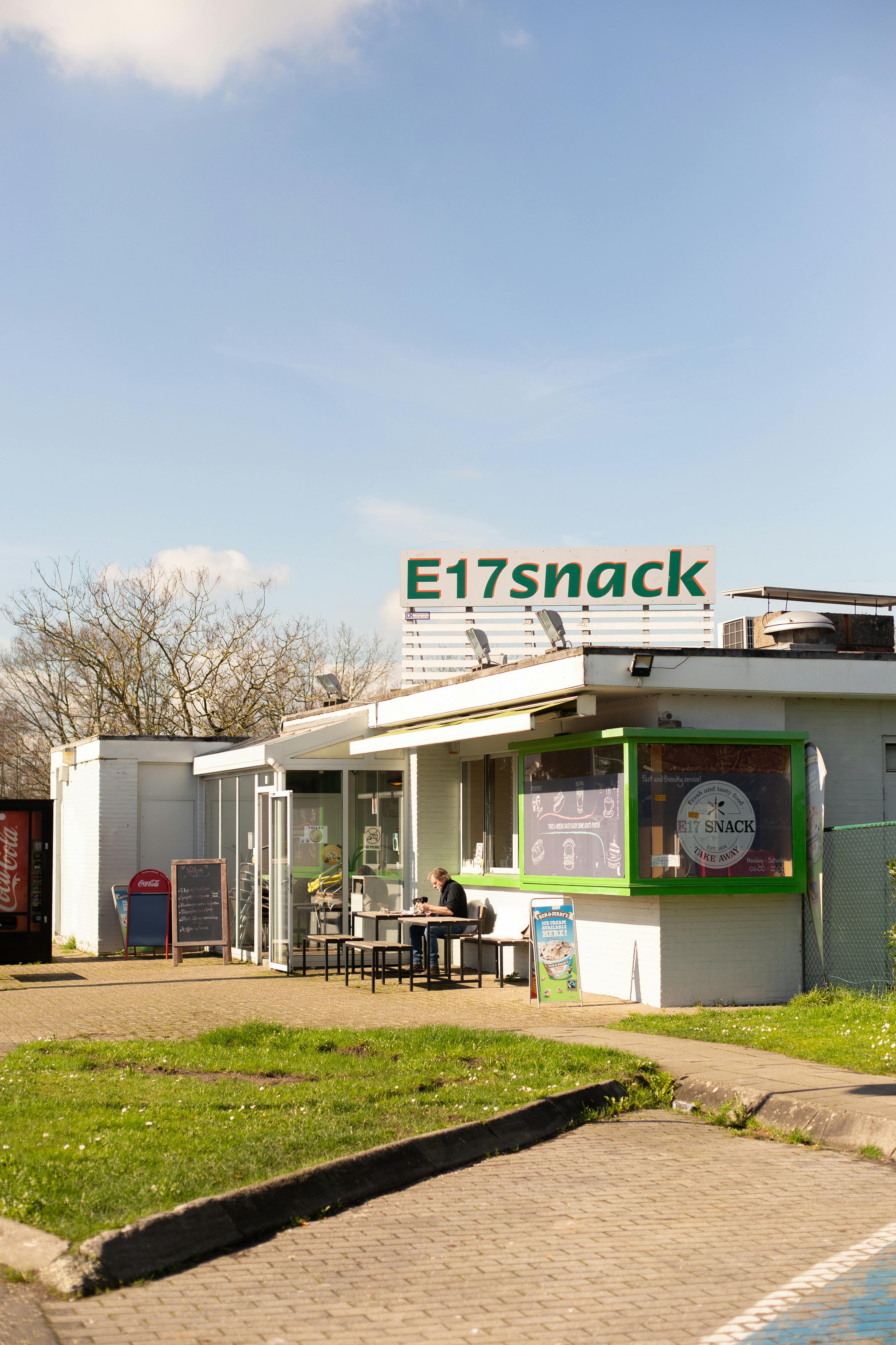 Messy Store Photos, Download The BEST Free Messy Store Stock Photos ...