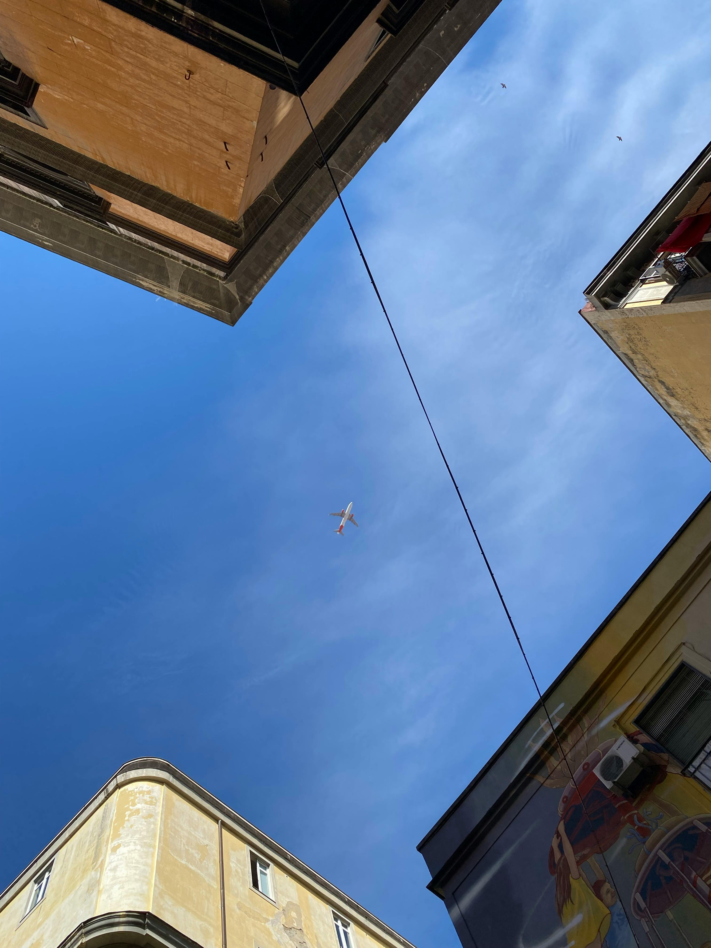 Flying Sheet Photos, Download The BEST Free Flying Sheet Stock Photos ...