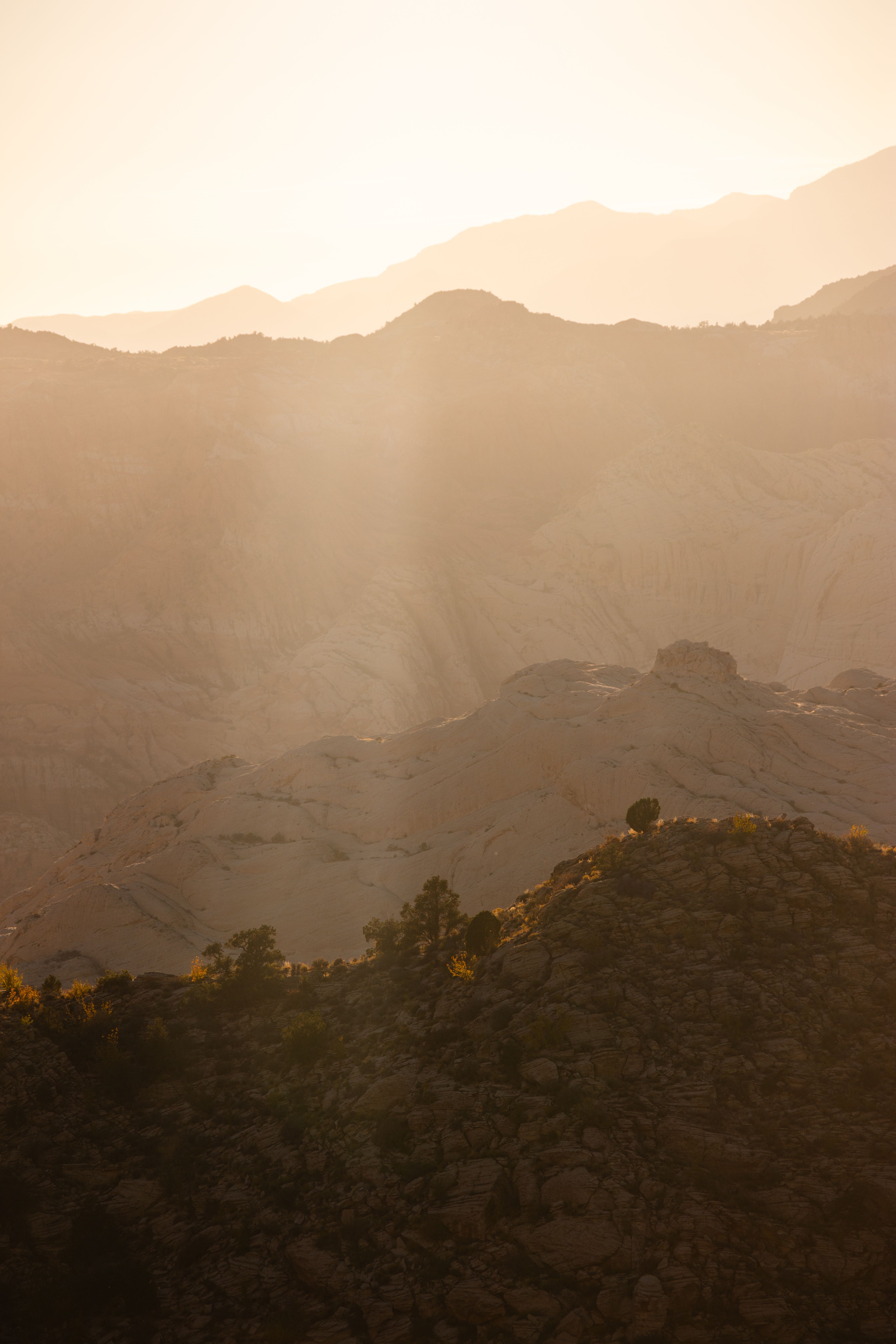 Layers of Hills in Landscape at Dawn · Free Stock Photo