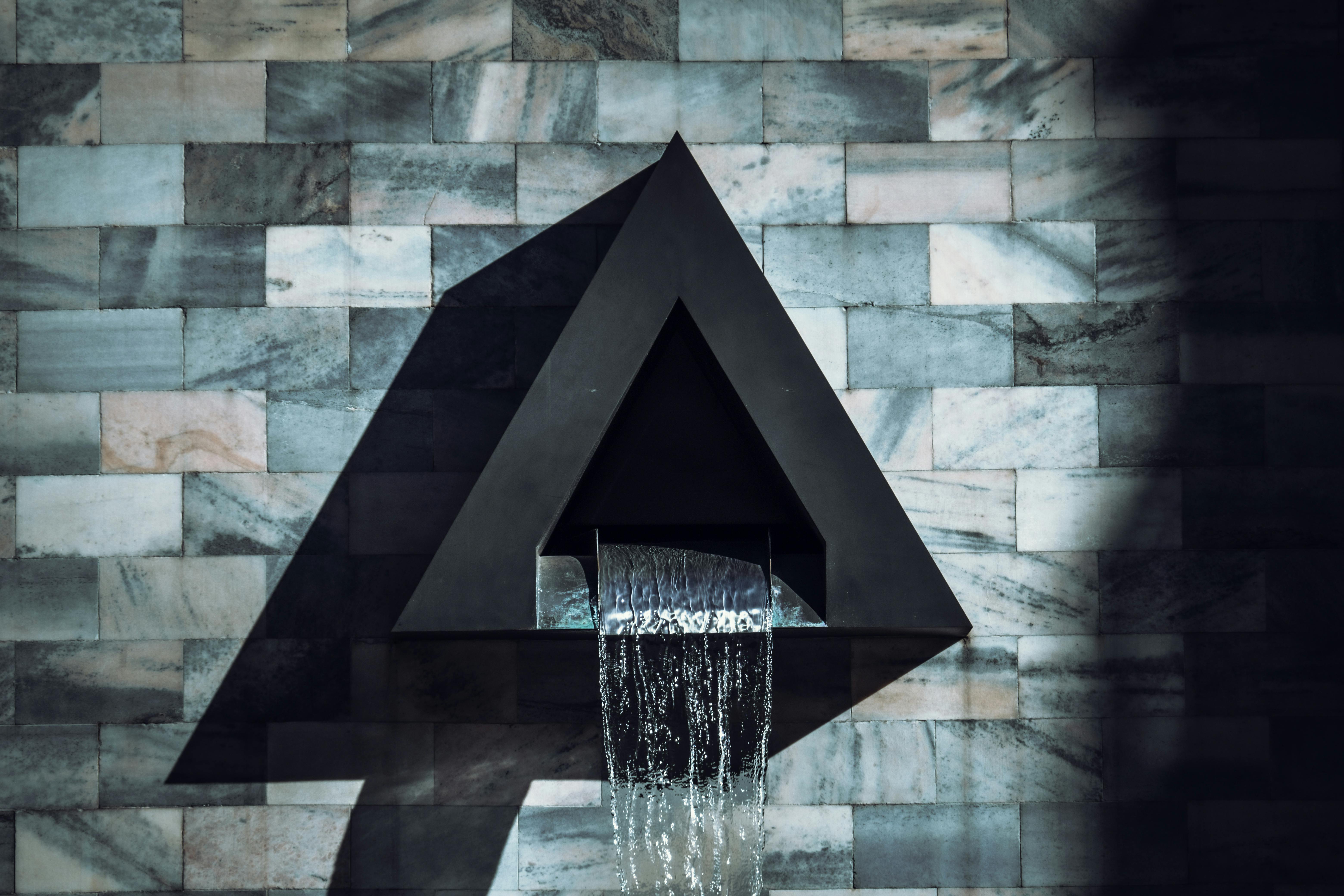 Triangle Flow Photos, Download The BEST Free Triangle Flow Stock Photos ...