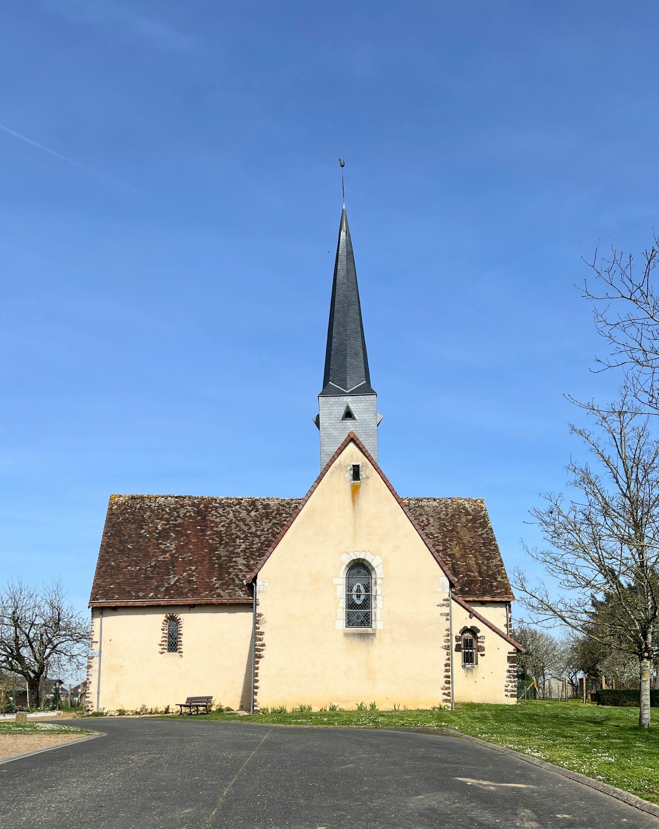 Church in Sunlight · Free Stock Photo