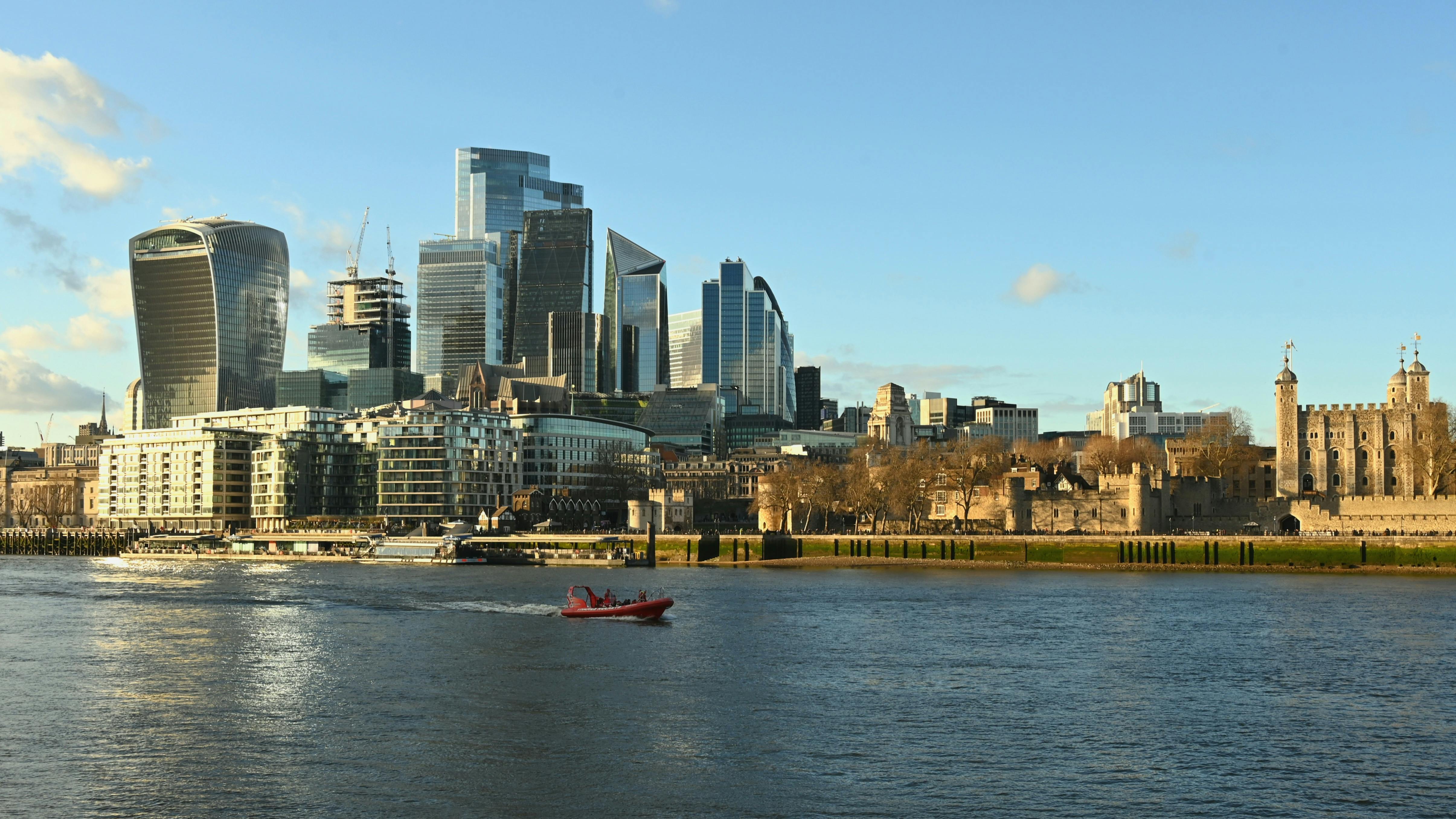 London Skyline Thames Rockets · Free Stock Photo