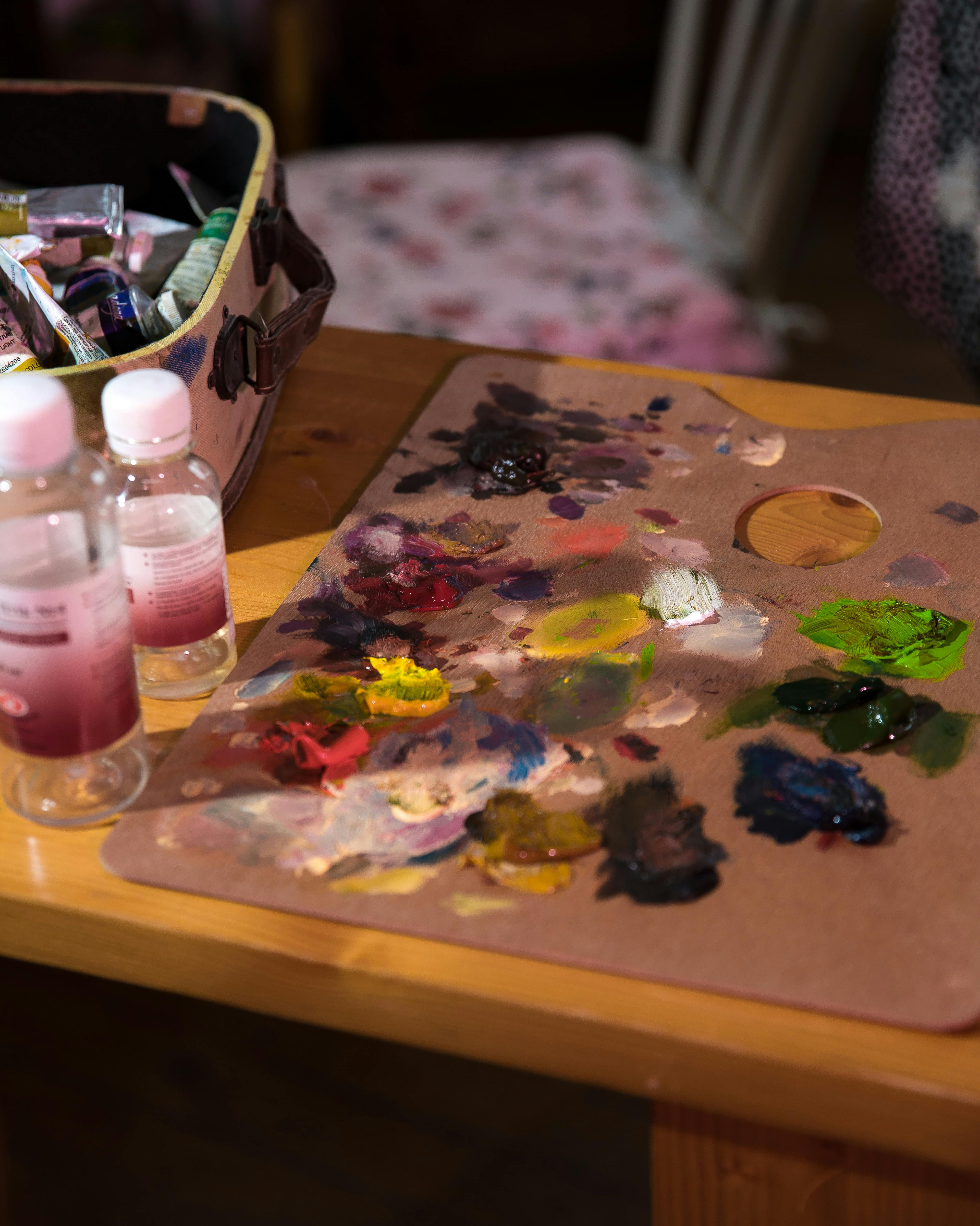 Cheat Paint Photos, Download The BEST Free Cheat Paint Stock Photos ...