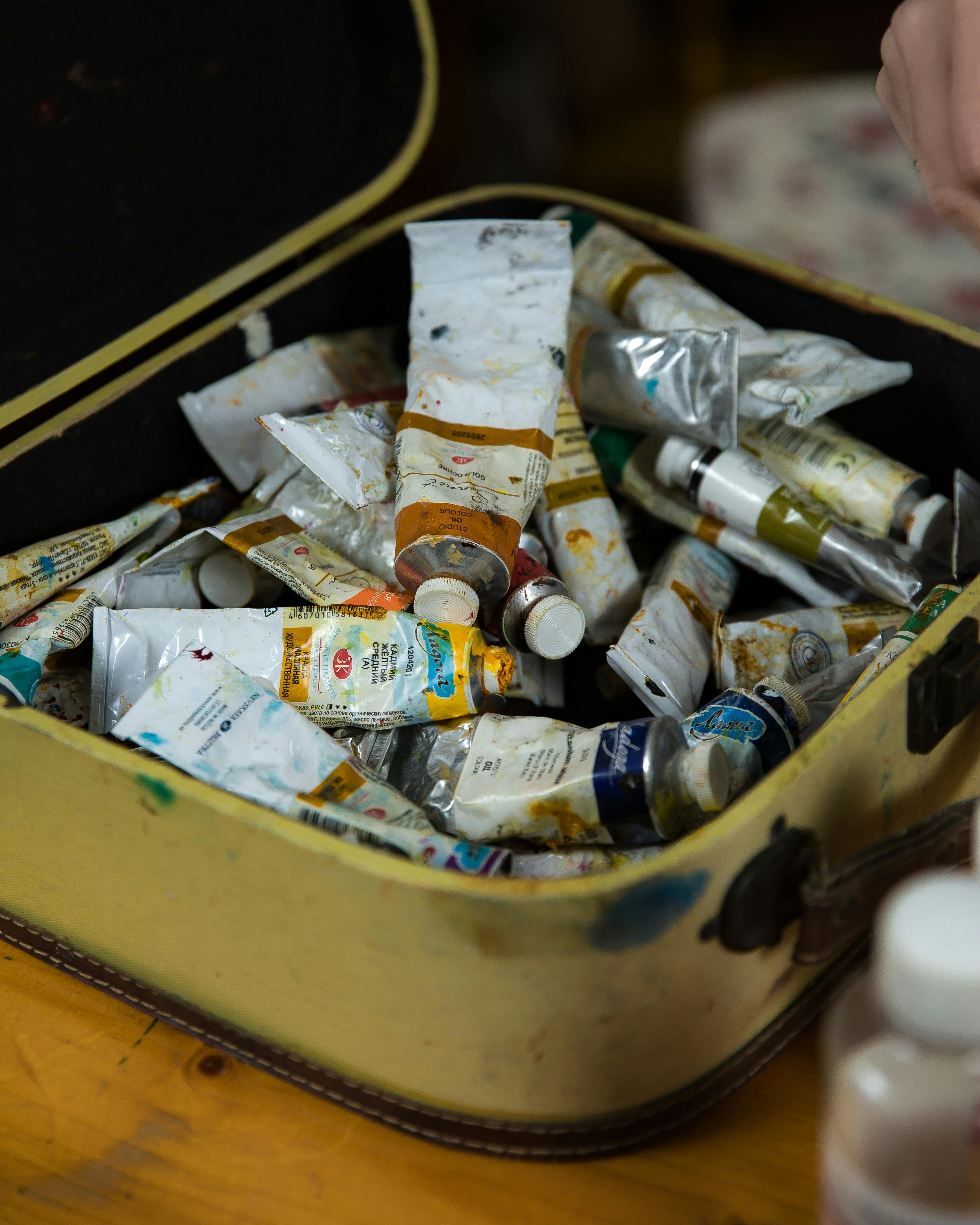 Used Paint Tubes in Box · Free Stock Photo
