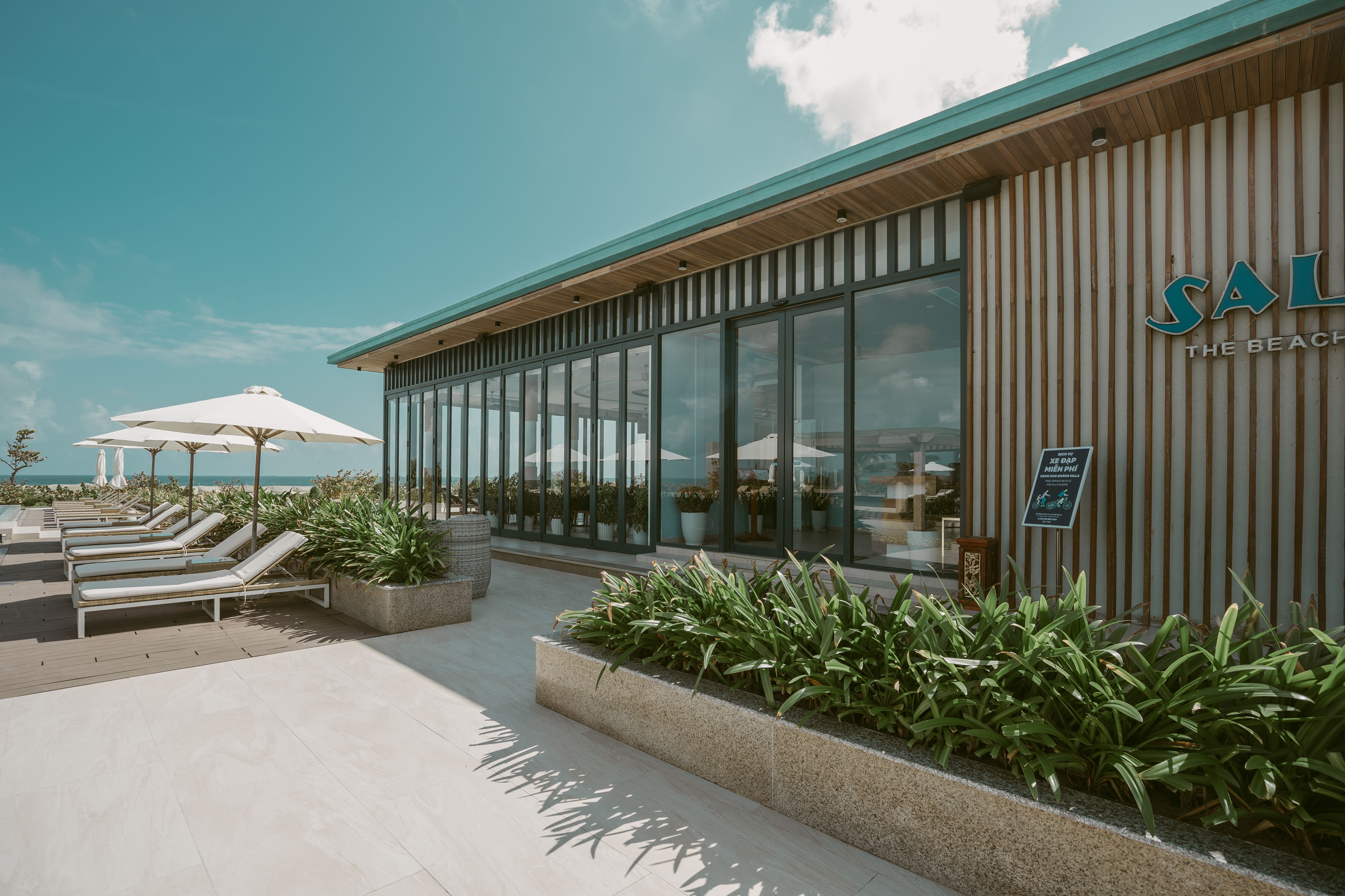 Exterior of the Salsa Beach House · Free Stock Photo
