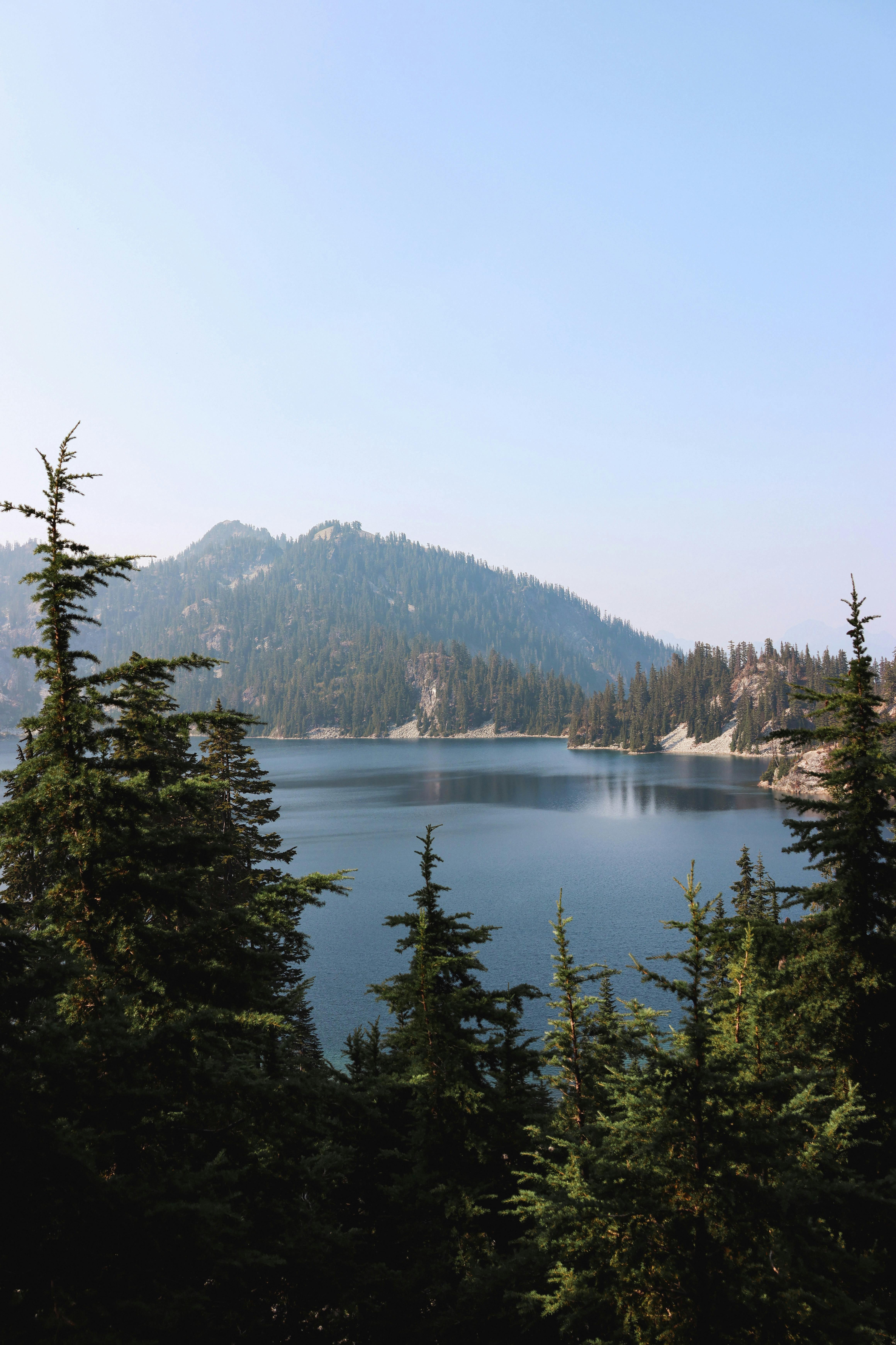 Scenic View of a Lake · Free Stock Photo