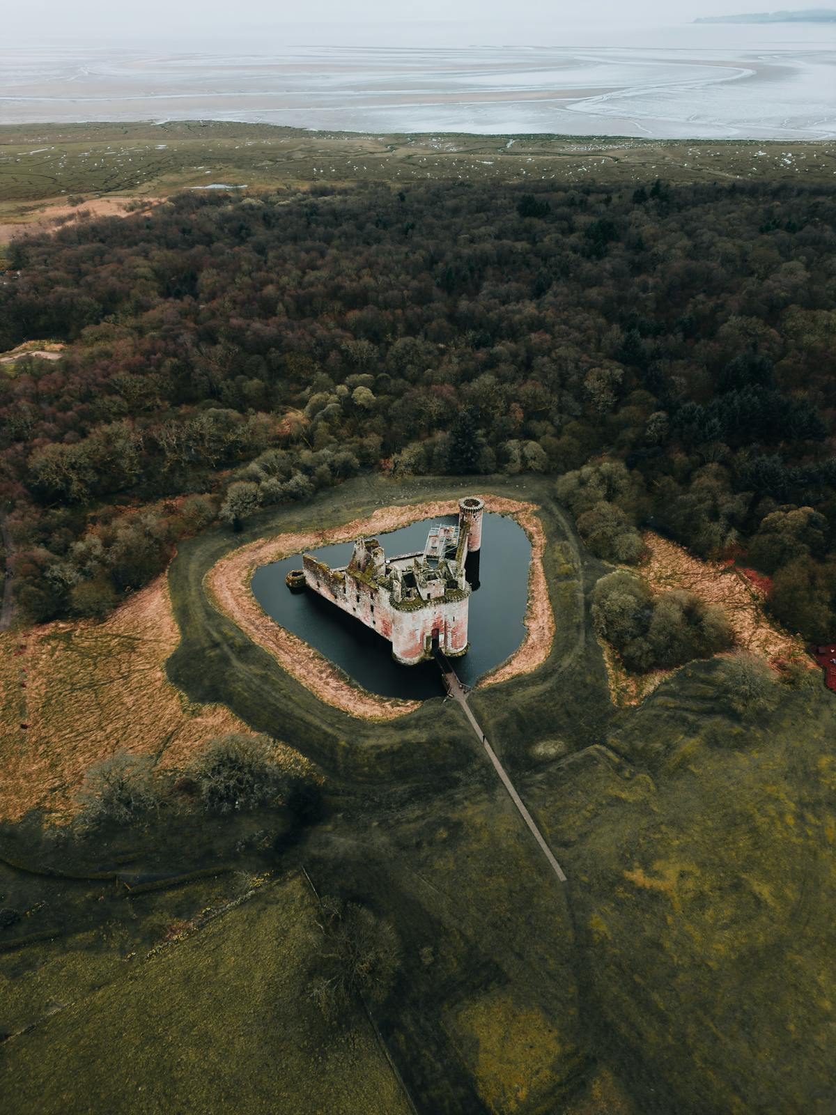 Moat Photos, Download The BEST Free Moat Stock Photos & HD Images