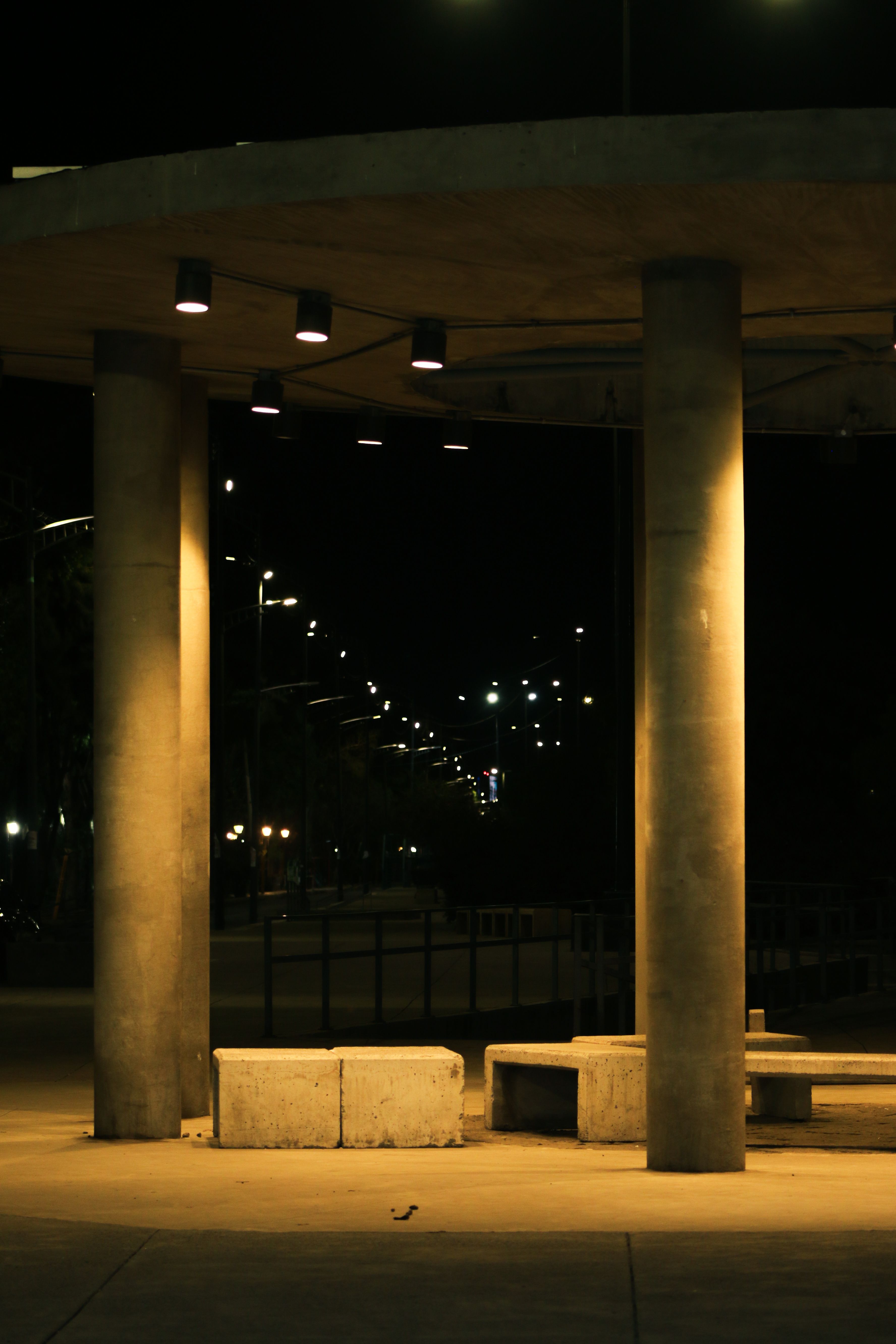 Blocks Night Photos, Download The BEST Free Blocks Night Stock Photos ...