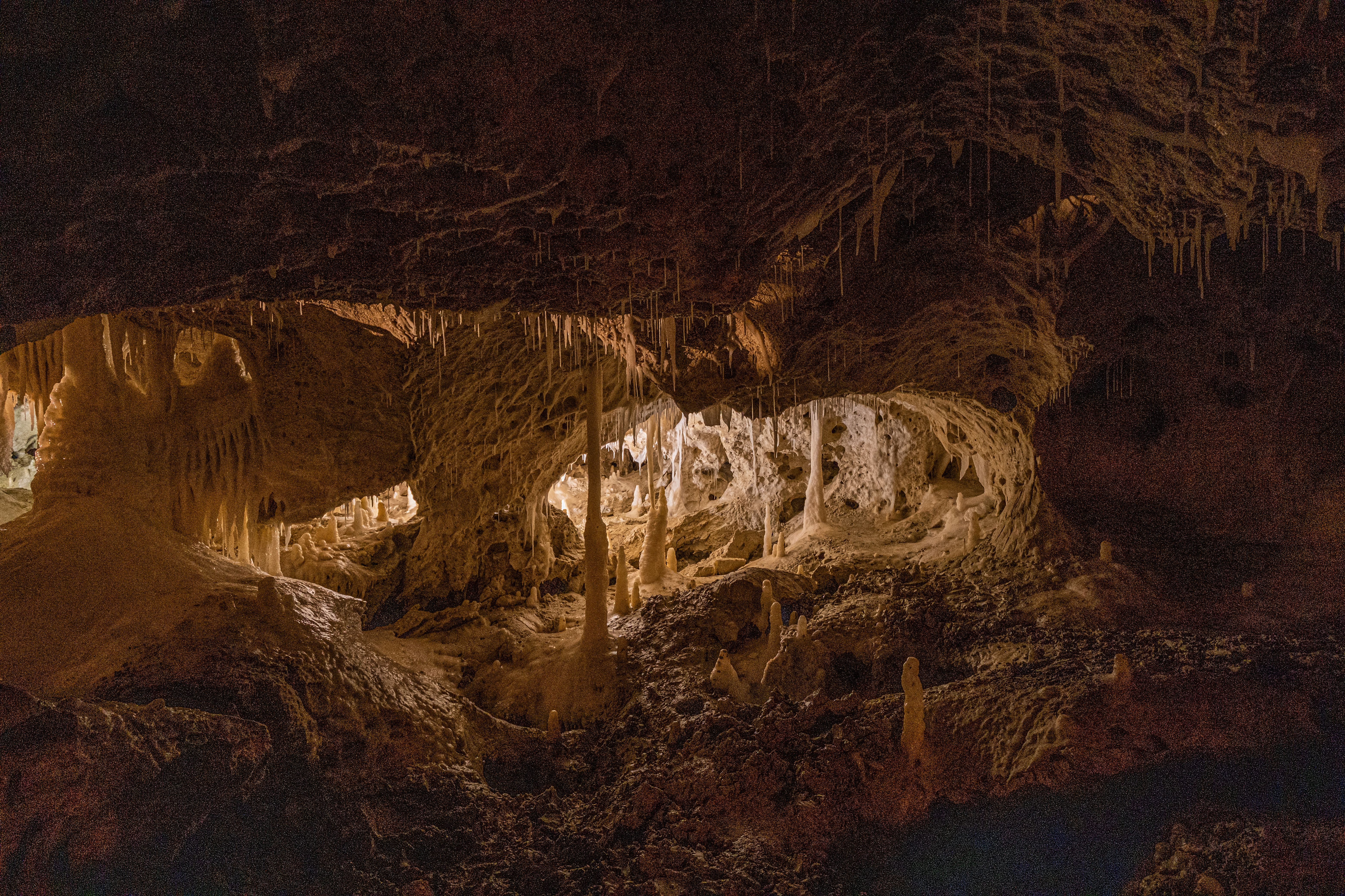 Eroded Rocks in Cave · Free Stock Photo