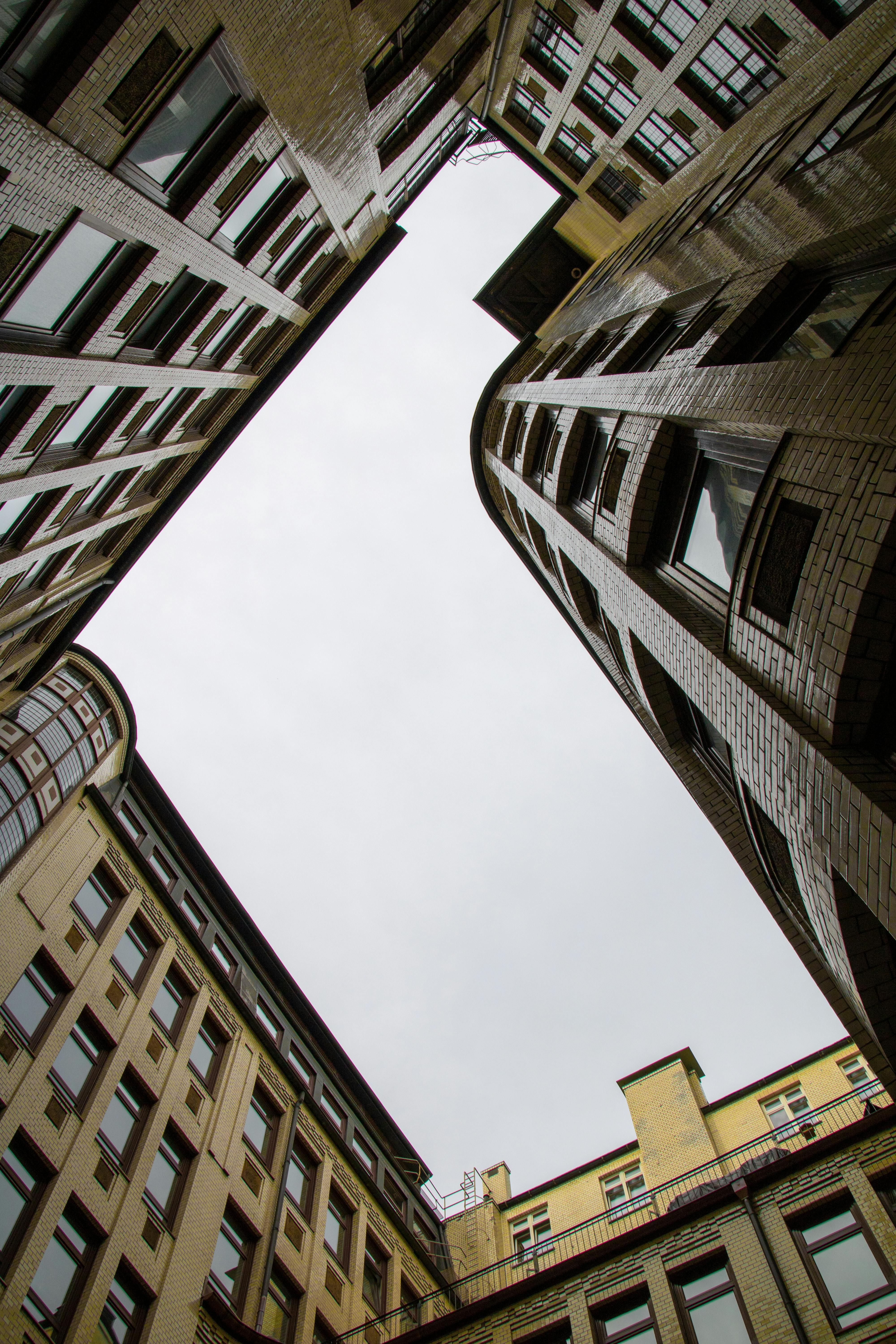 White High-rise Building · Free Stock Photo