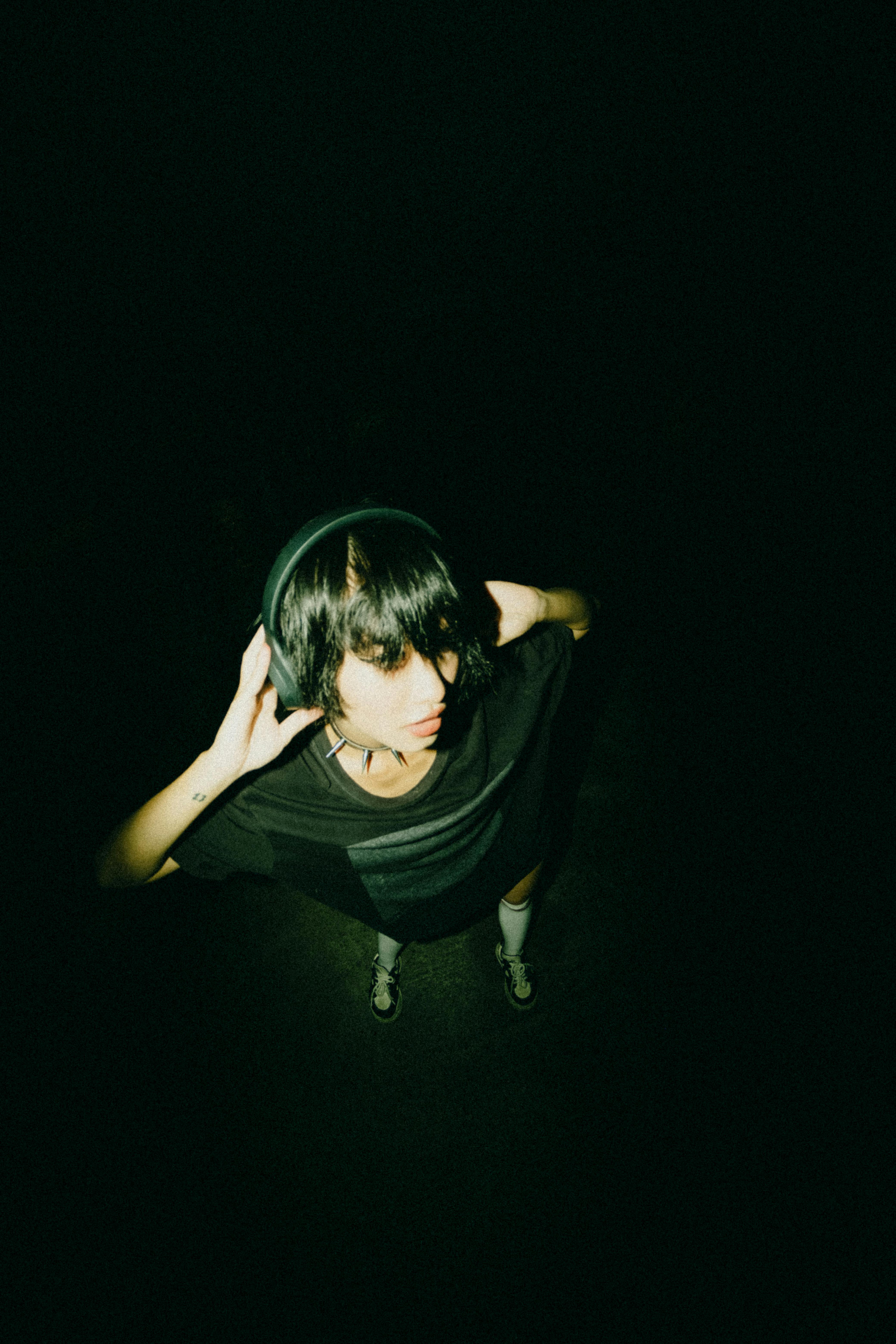 Shadow Singer Photos, Download The BEST Free Shadow Singer Stock Photos ...