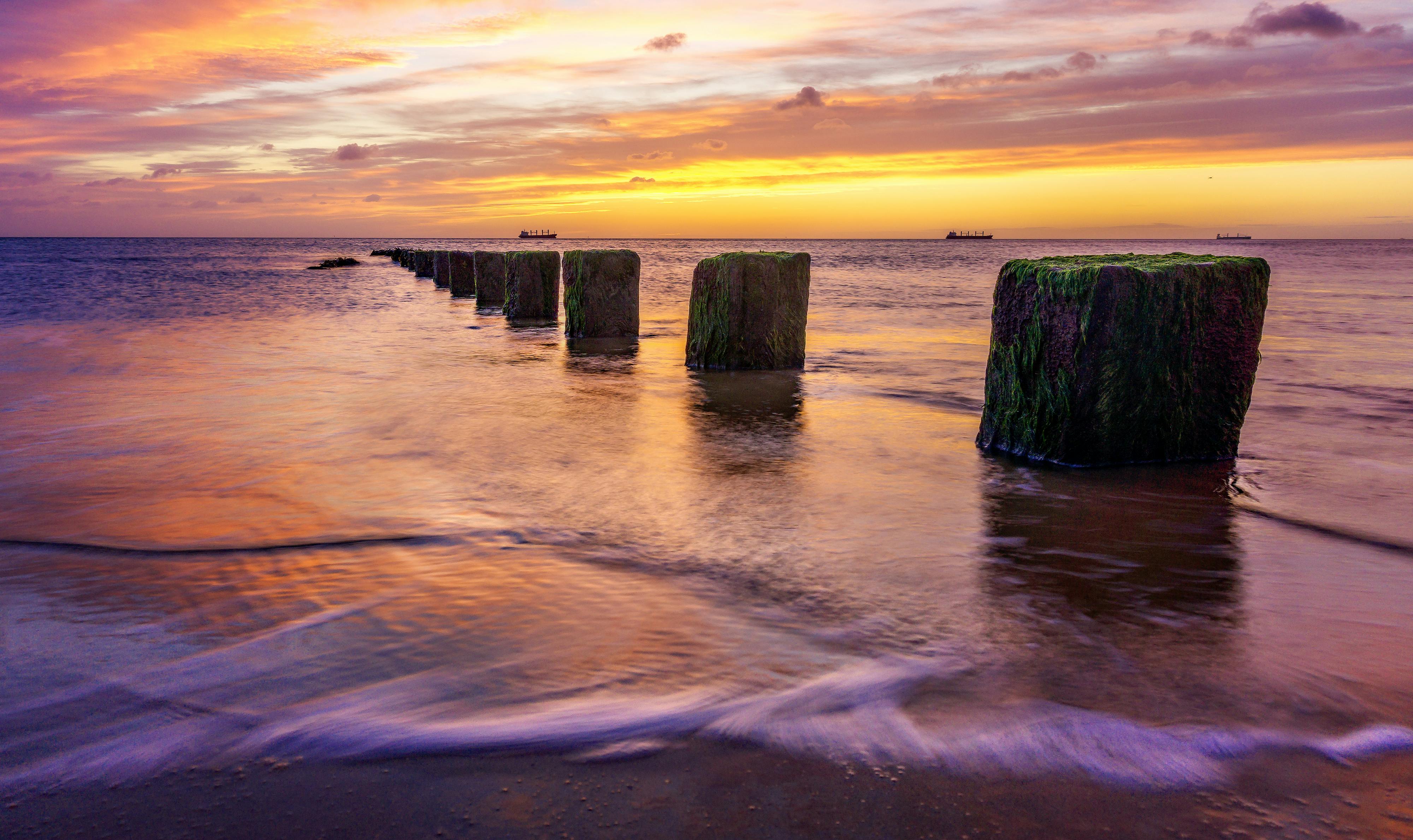Beach Groyne at Sunset · Free Stock Photo