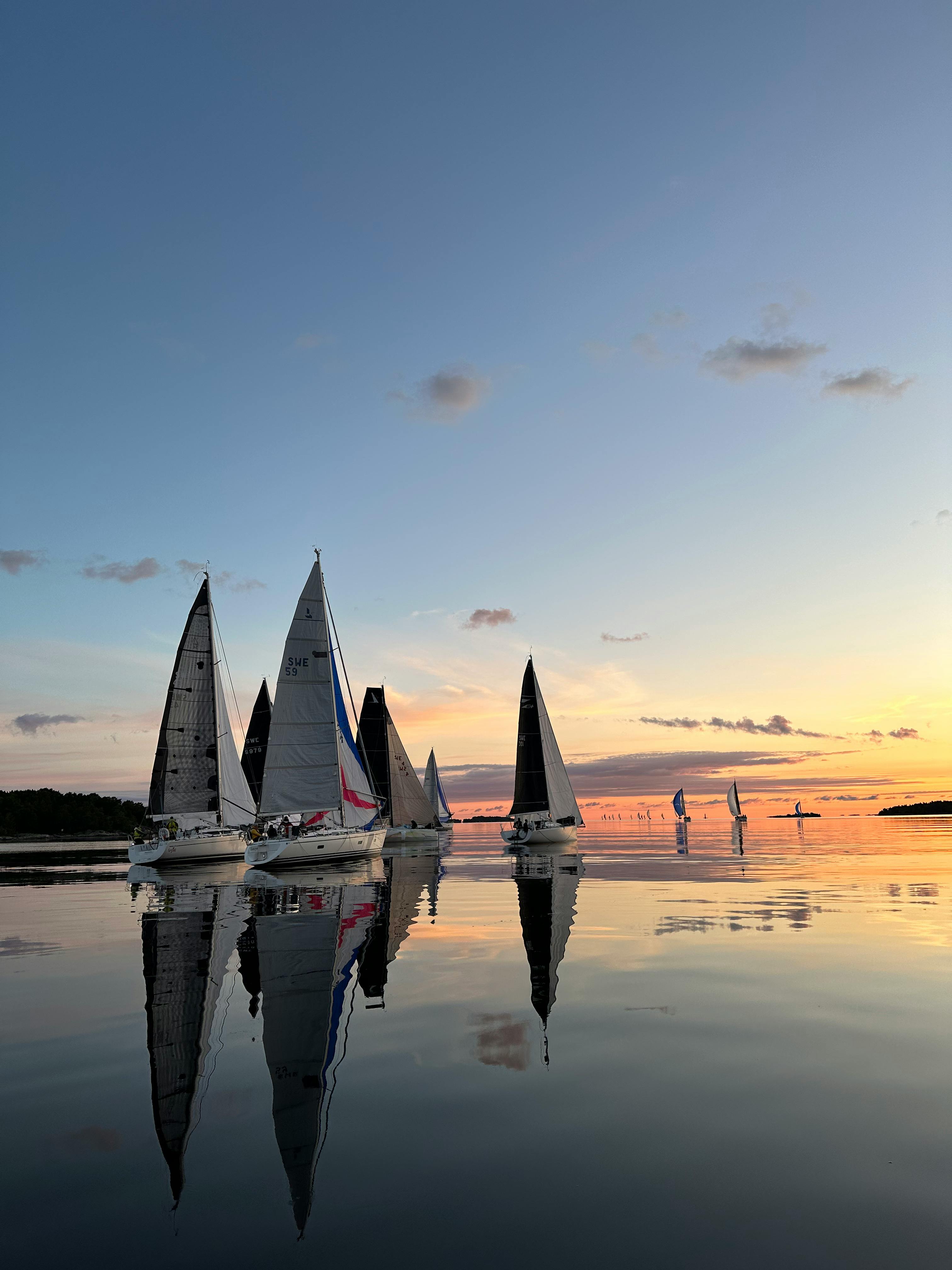 Scenic View Of Ocean During Sunset · Free Stock Photo