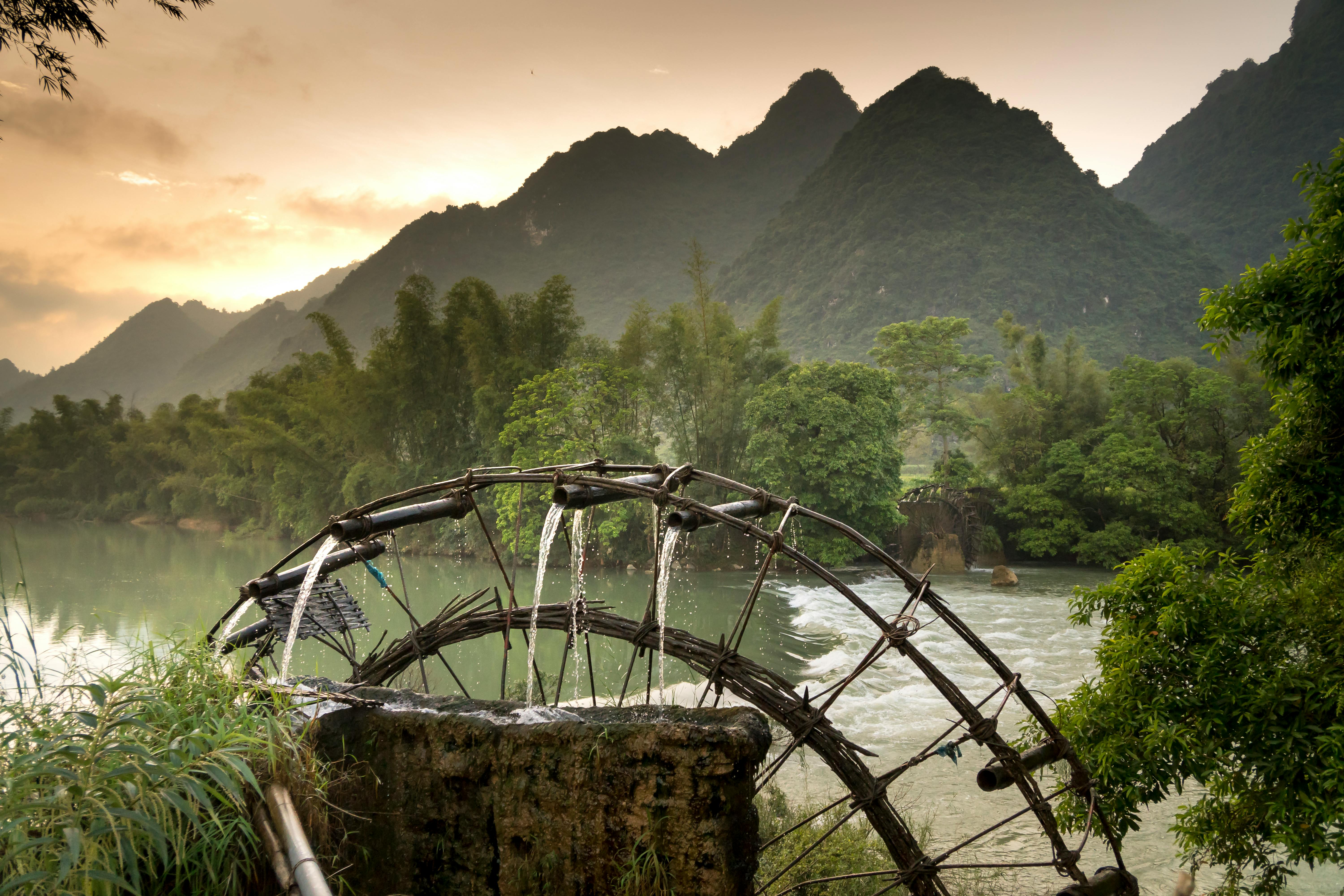 Water Wheel by the River · Free Stock Photo