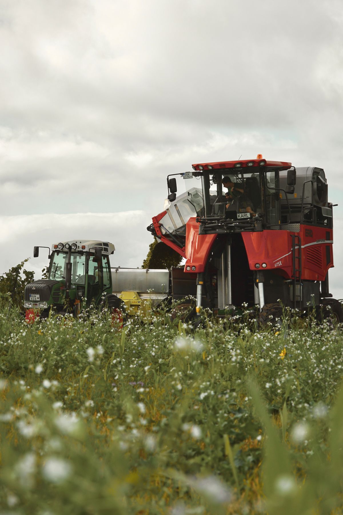 Tractors Photos, Download The BEST Free Tractors Stock Photos & HD Images