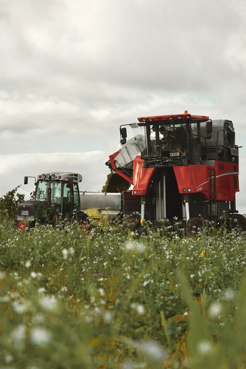 Tractors Photos, Download The BEST Free Tractors Stock Photos & HD Images