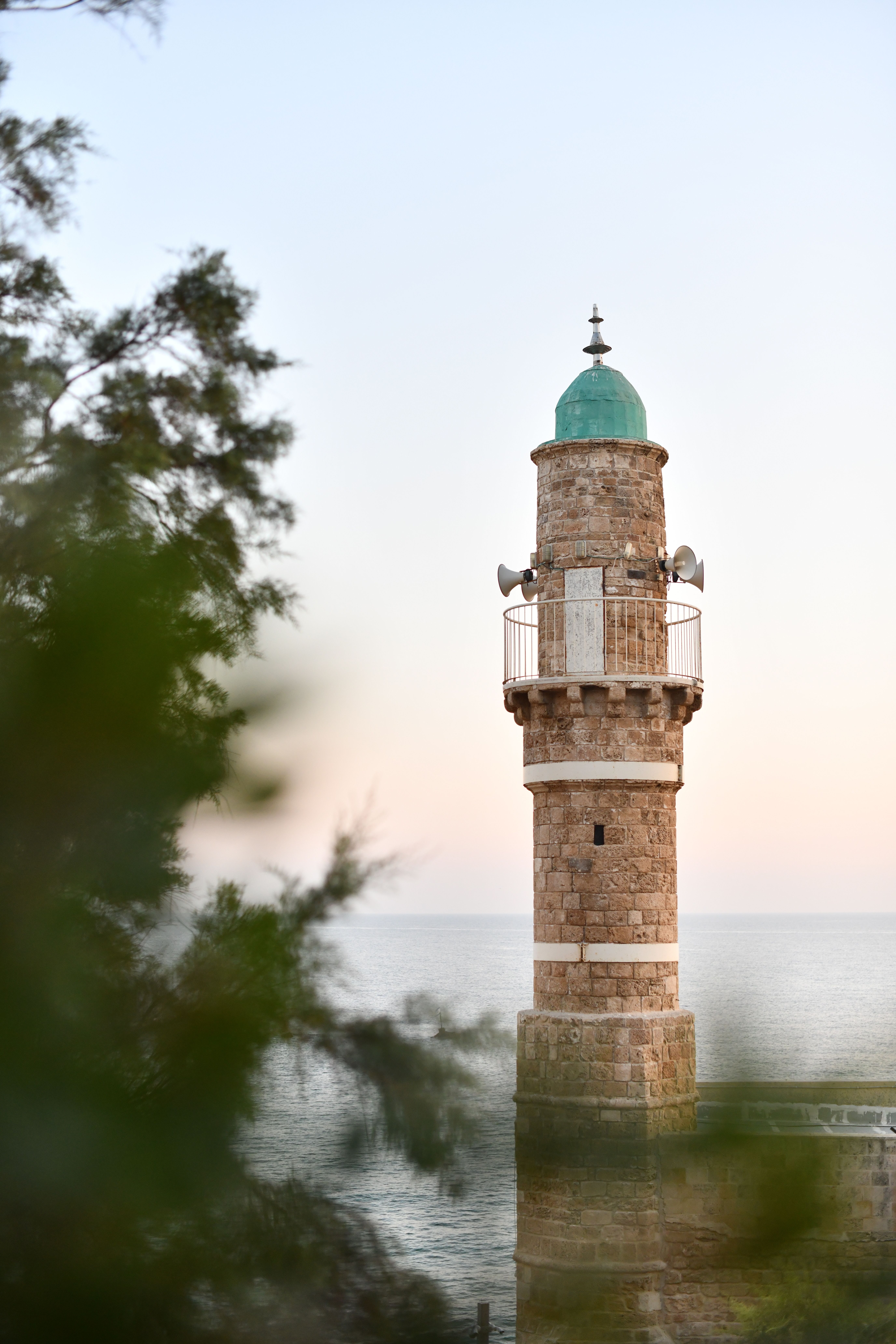 Minaret on Sea Shore · Free Stock Photo