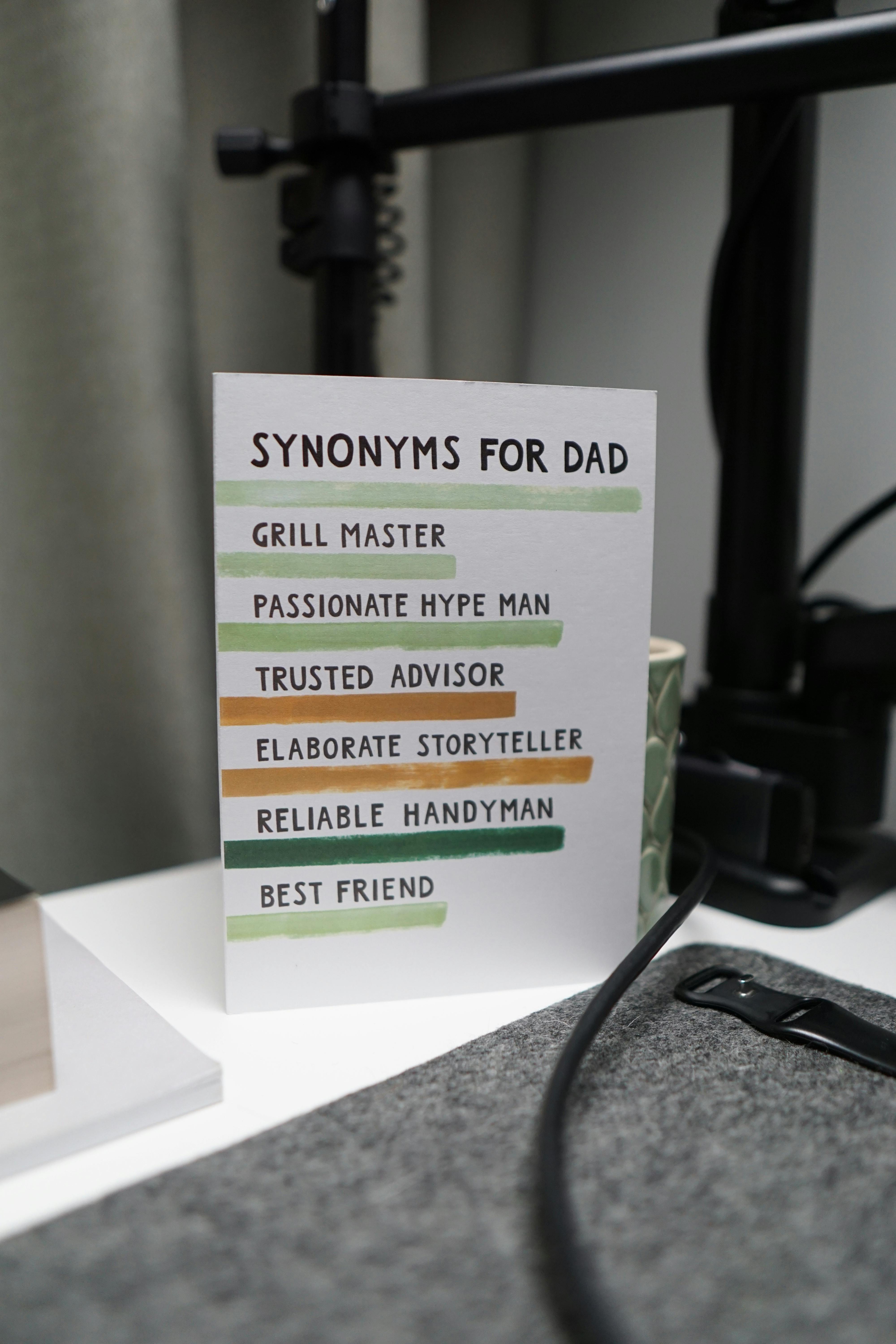A card with the words strength for dad on it · Free Stock Photo
