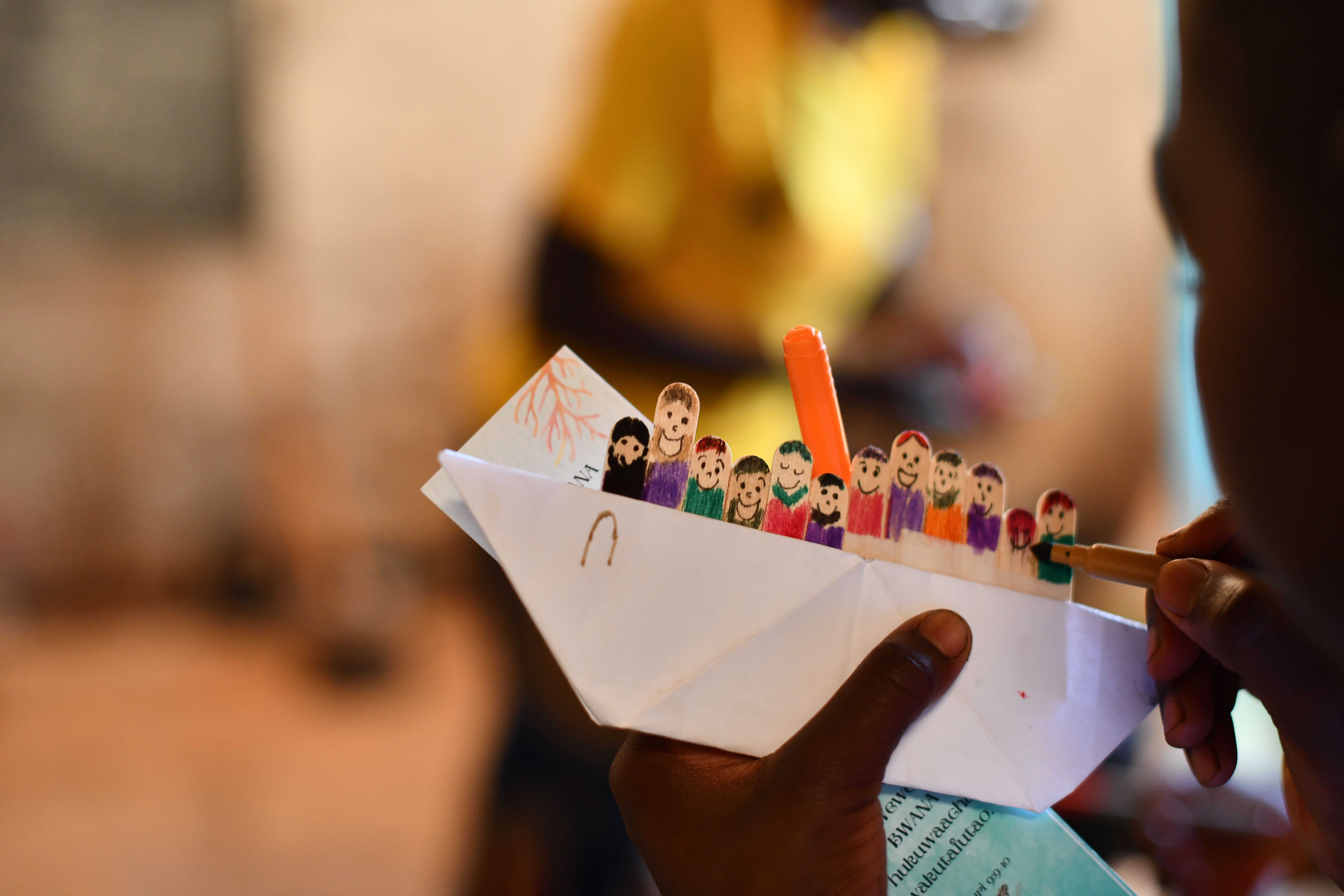 Foto de stock gratuita sobre actividad en el hogar, aprendiendo, arte ...