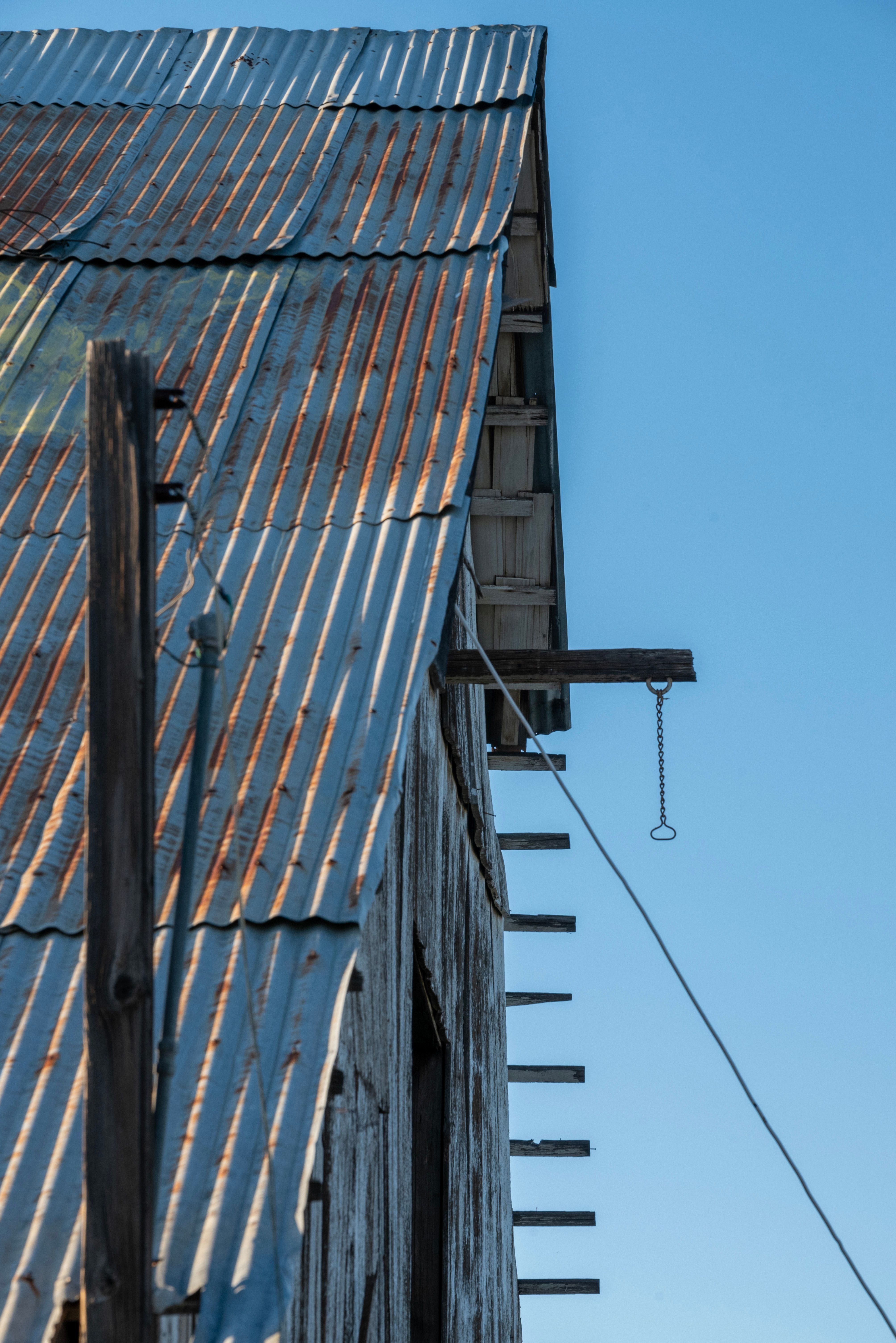 Sheet Metal Rooftop of Barn · Free Stock Photo