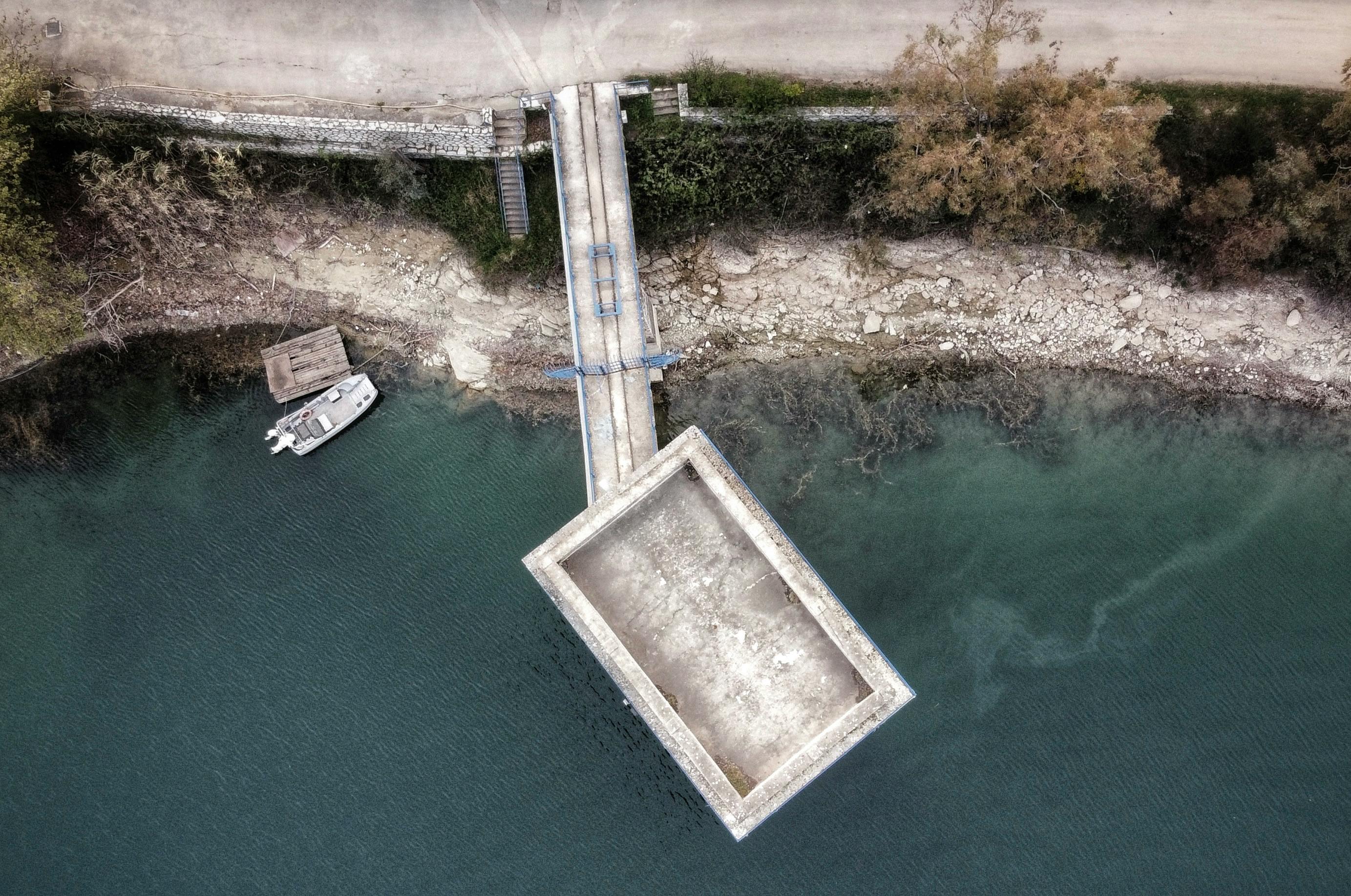 Aerial View of a Seashore with a Platform · Free Stock Photo