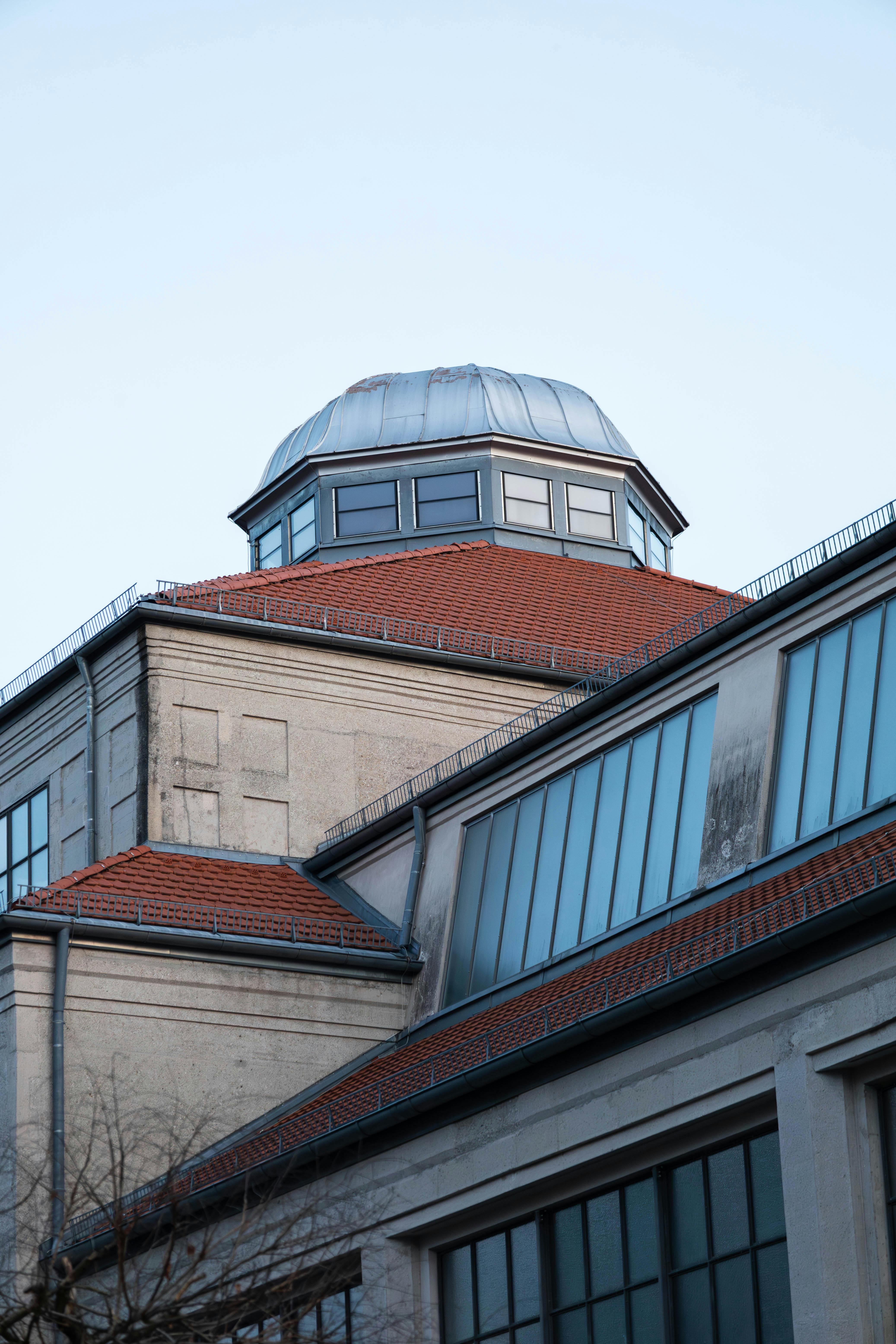 Close-up Photo of Building · Free Stock Photo