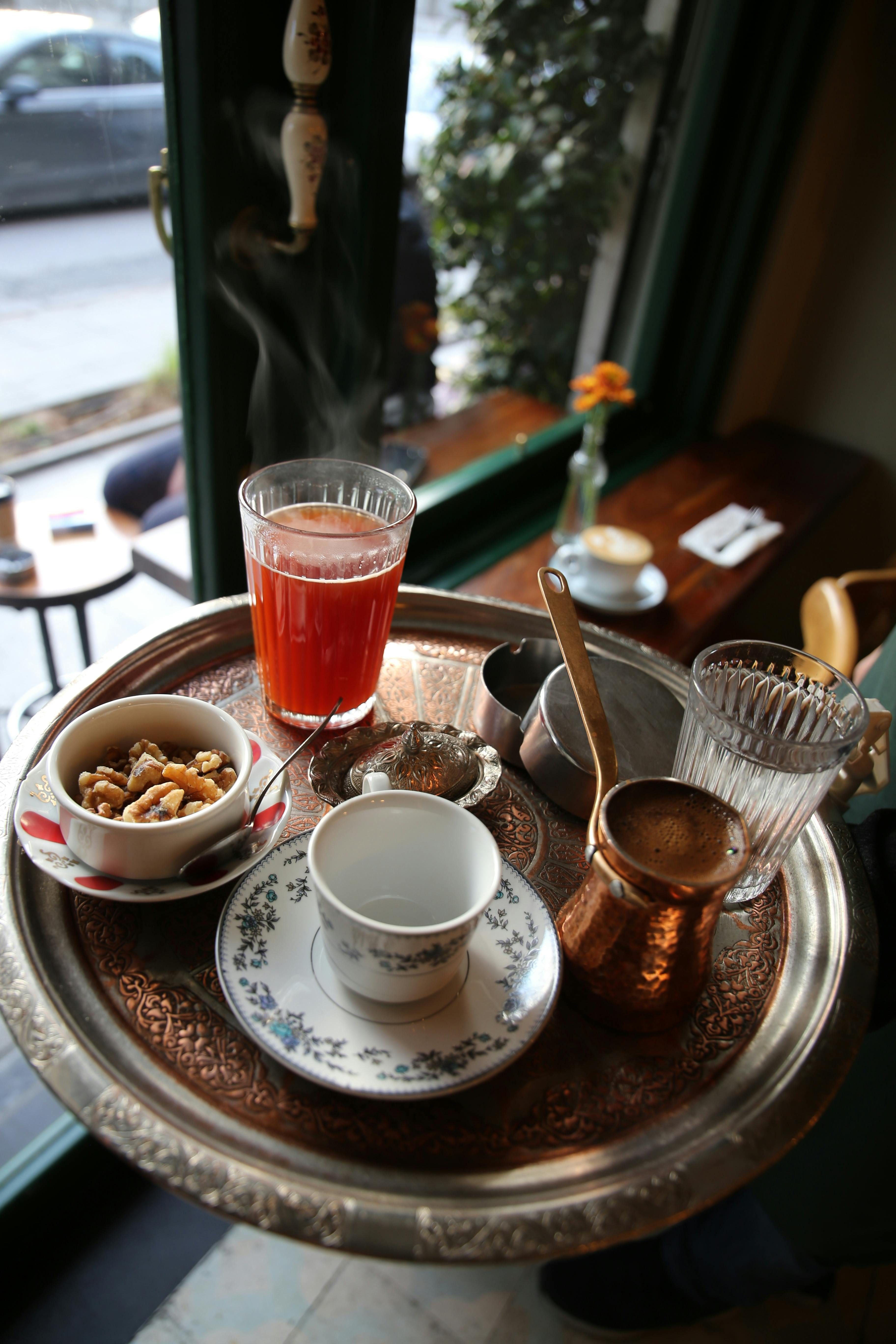 Drinks on a Tray · Free Stock Photo