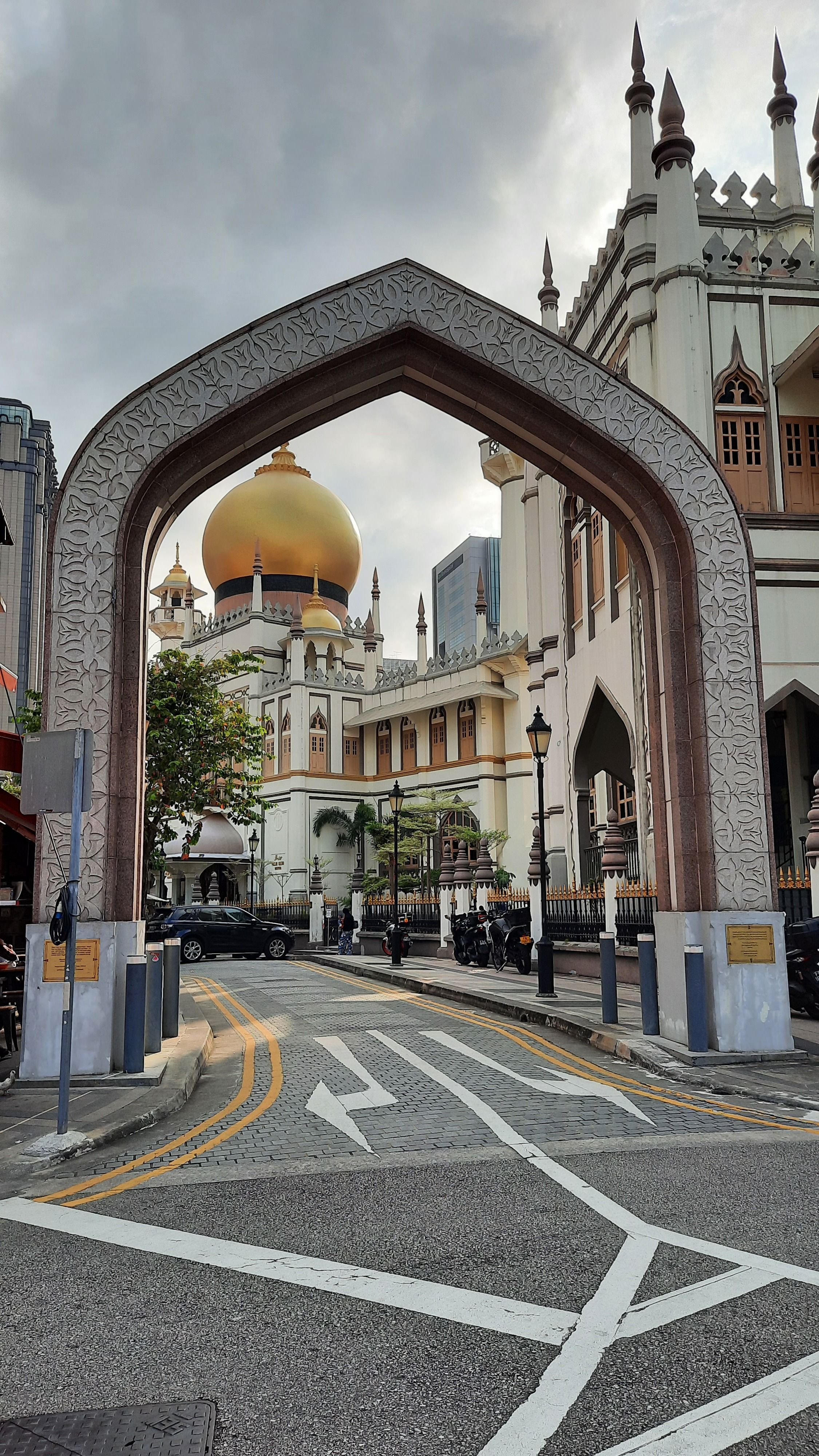 Entrance Gate to the Sultan Mosque in Singapore · Free Stock Photo