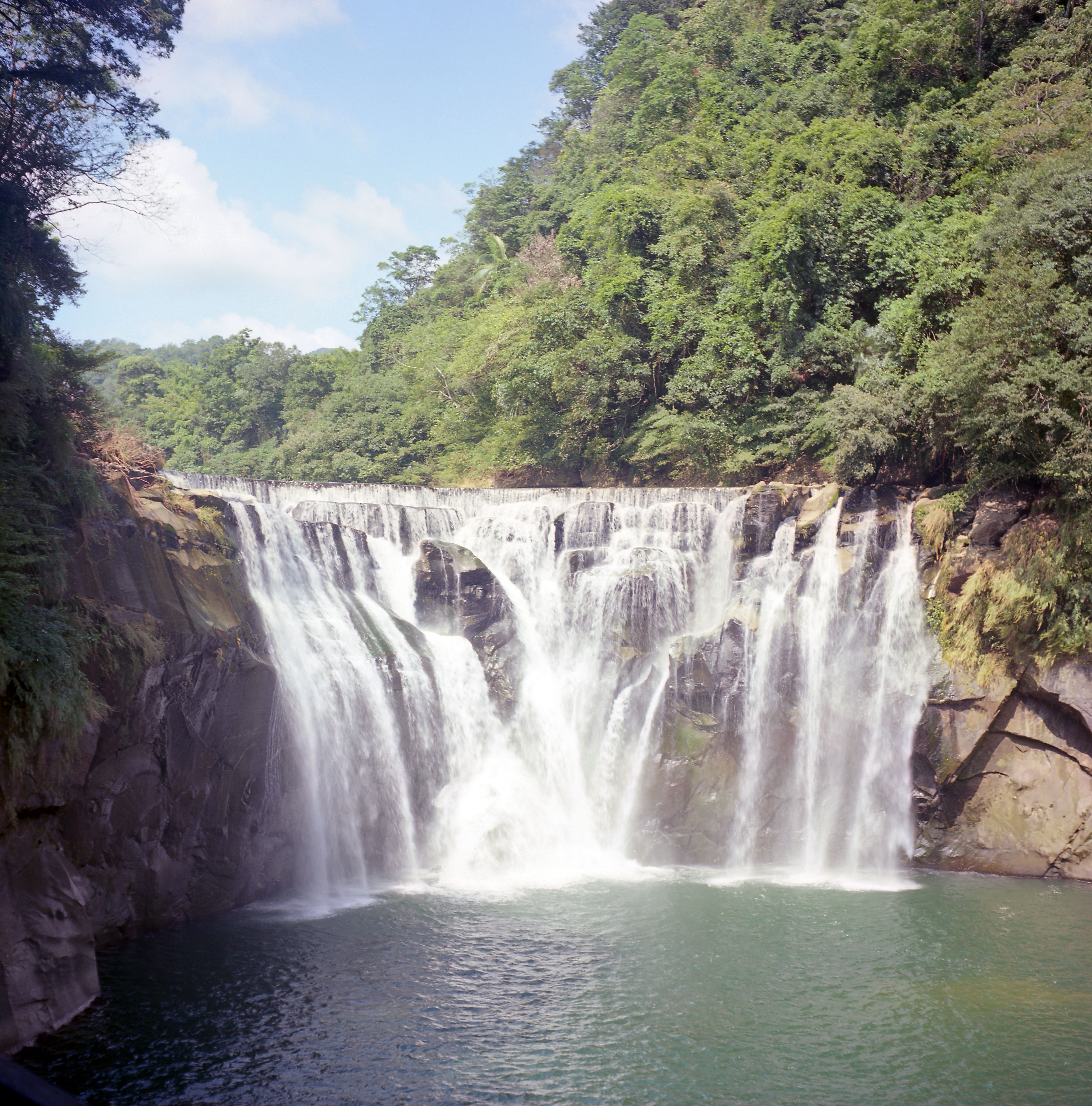 Shifen Waterfall in Taiwan · Free Stock Photo