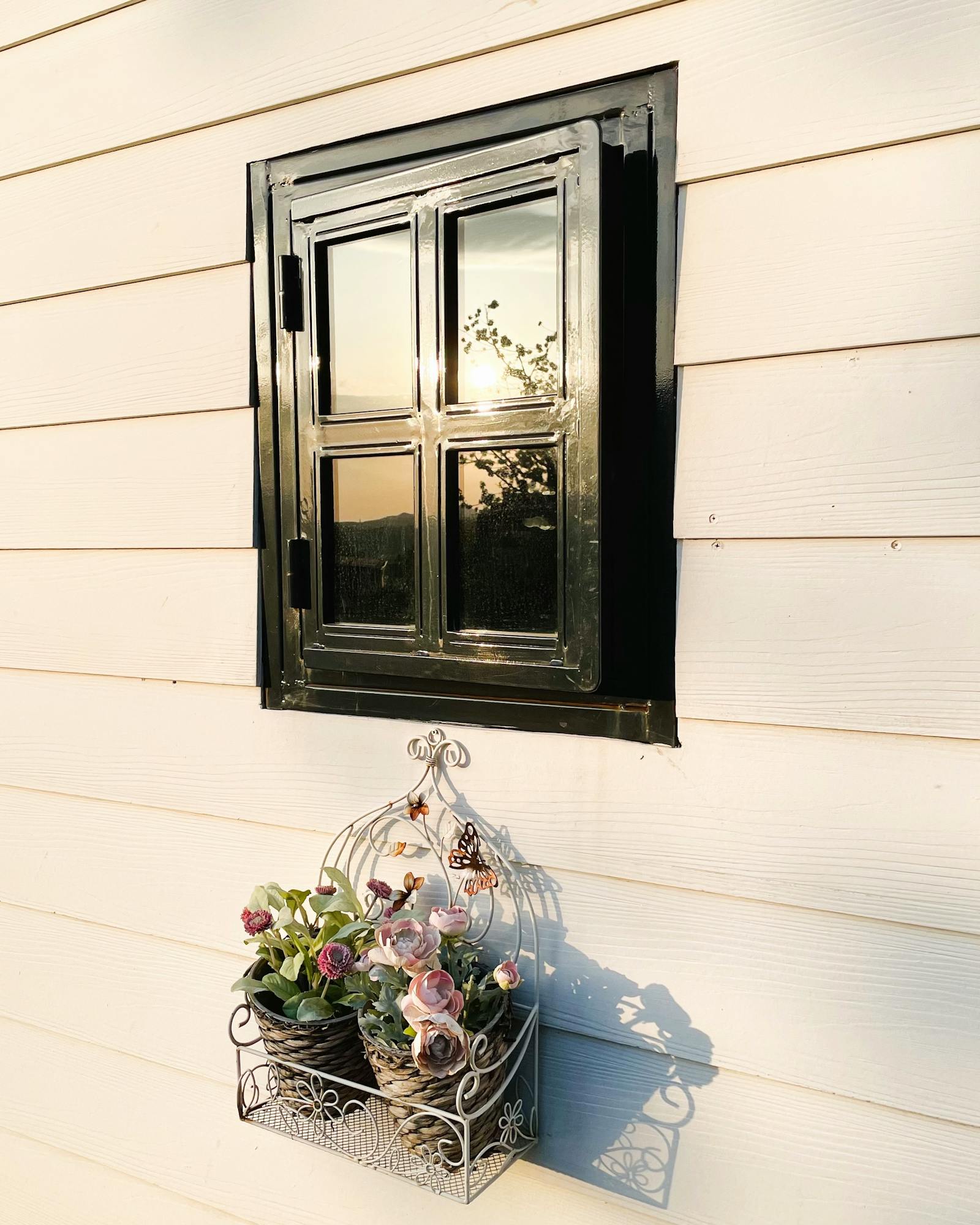 House Window Photos, Download The BEST Free House Window Stock Photos ...