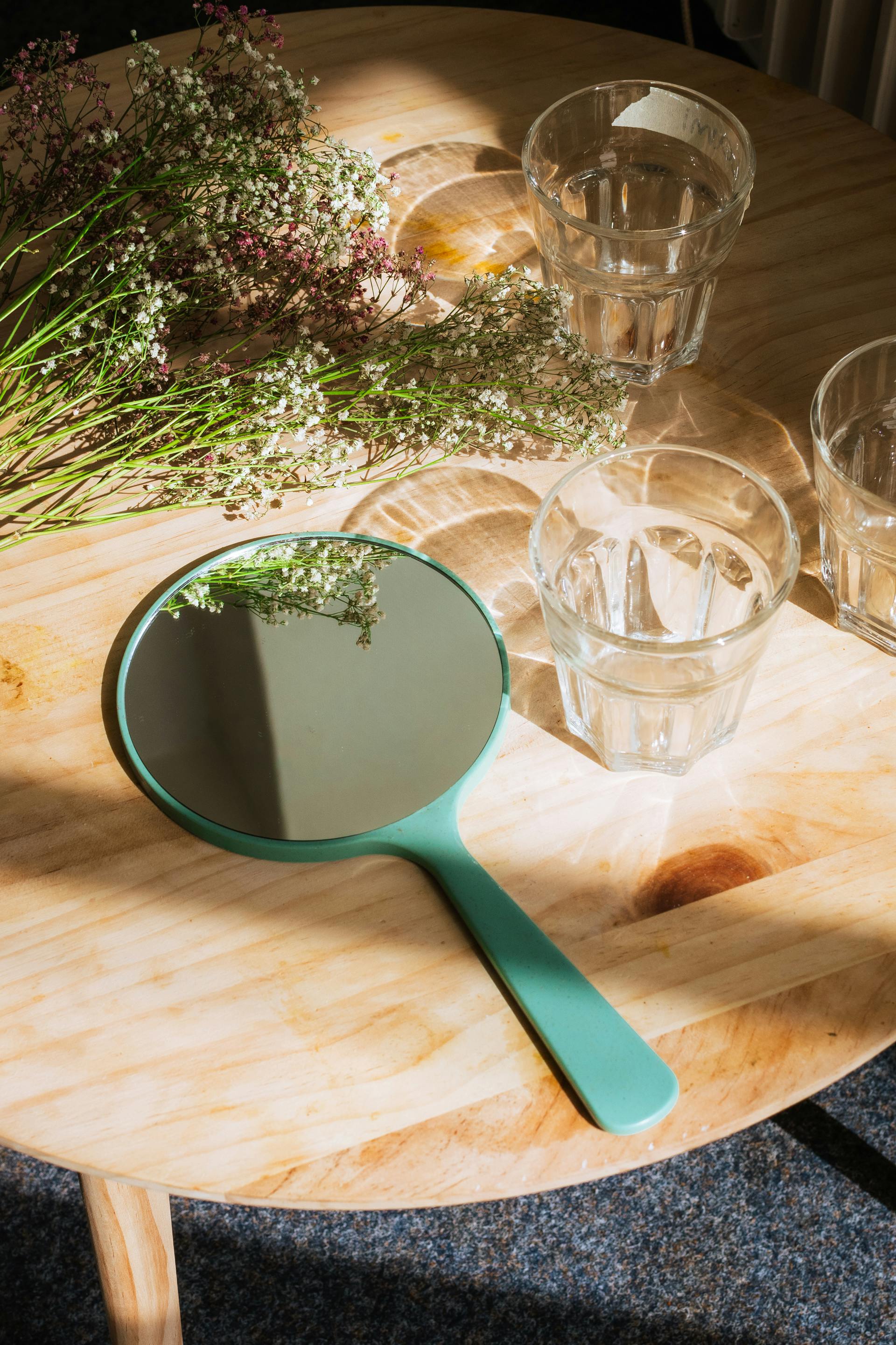 Fighting Mirror Photos, Download The BEST Free Fighting Mirror Stock ...