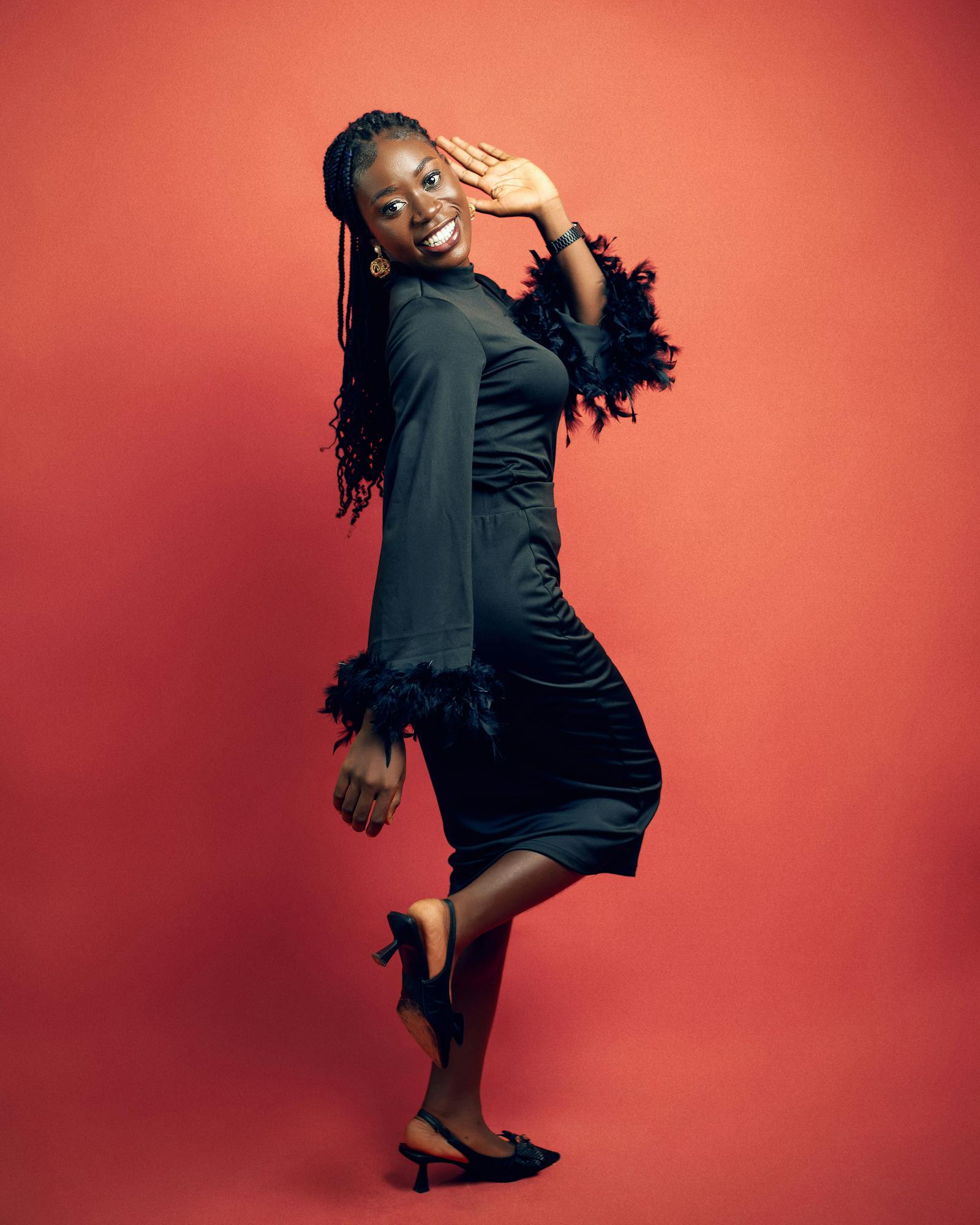 Woman Standing Photos, Download The BEST Free Woman Standing Stock ...