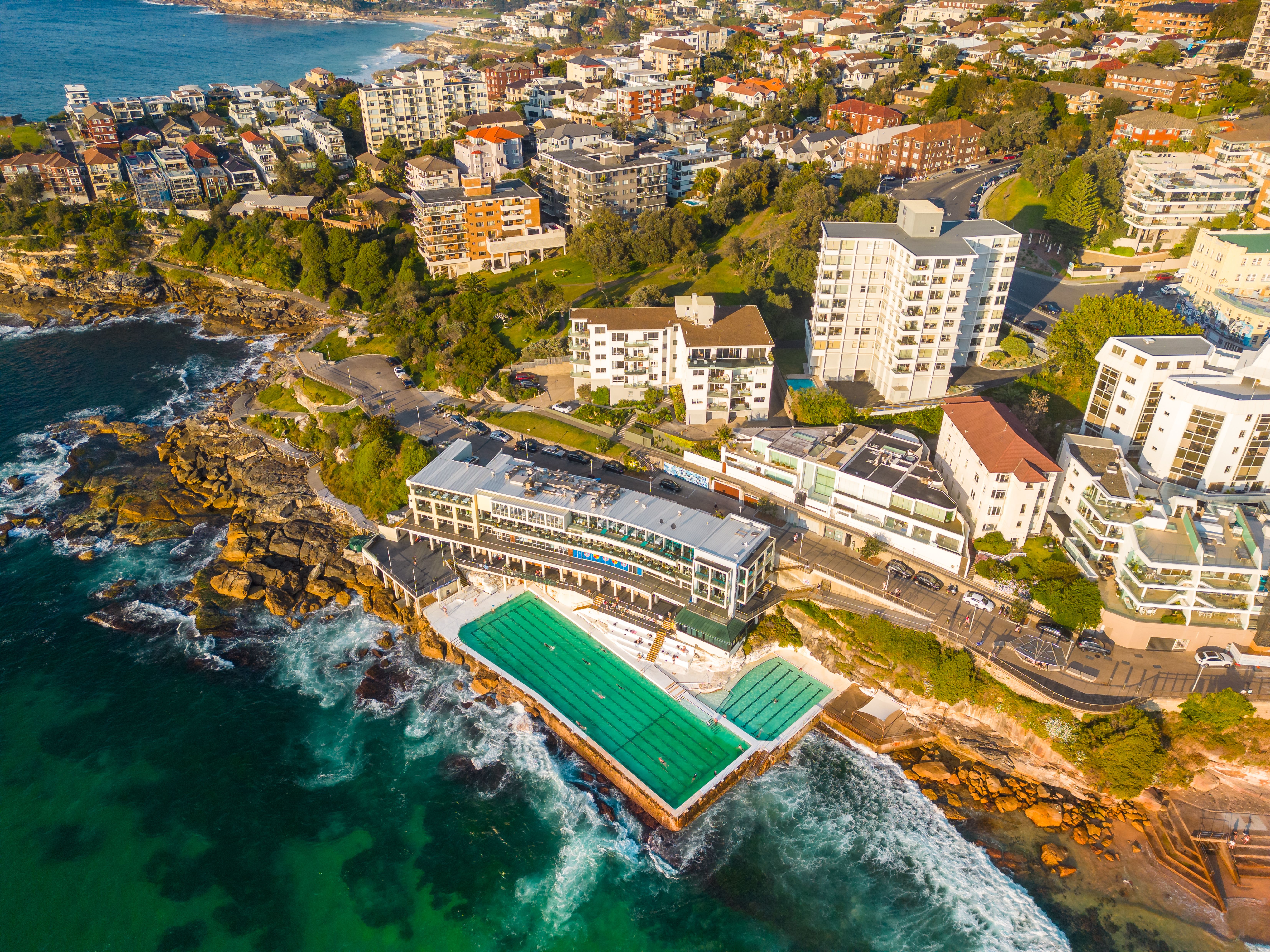Birds Eye View of the Bondi Icebergs Swimming Club · Free Stock Photo