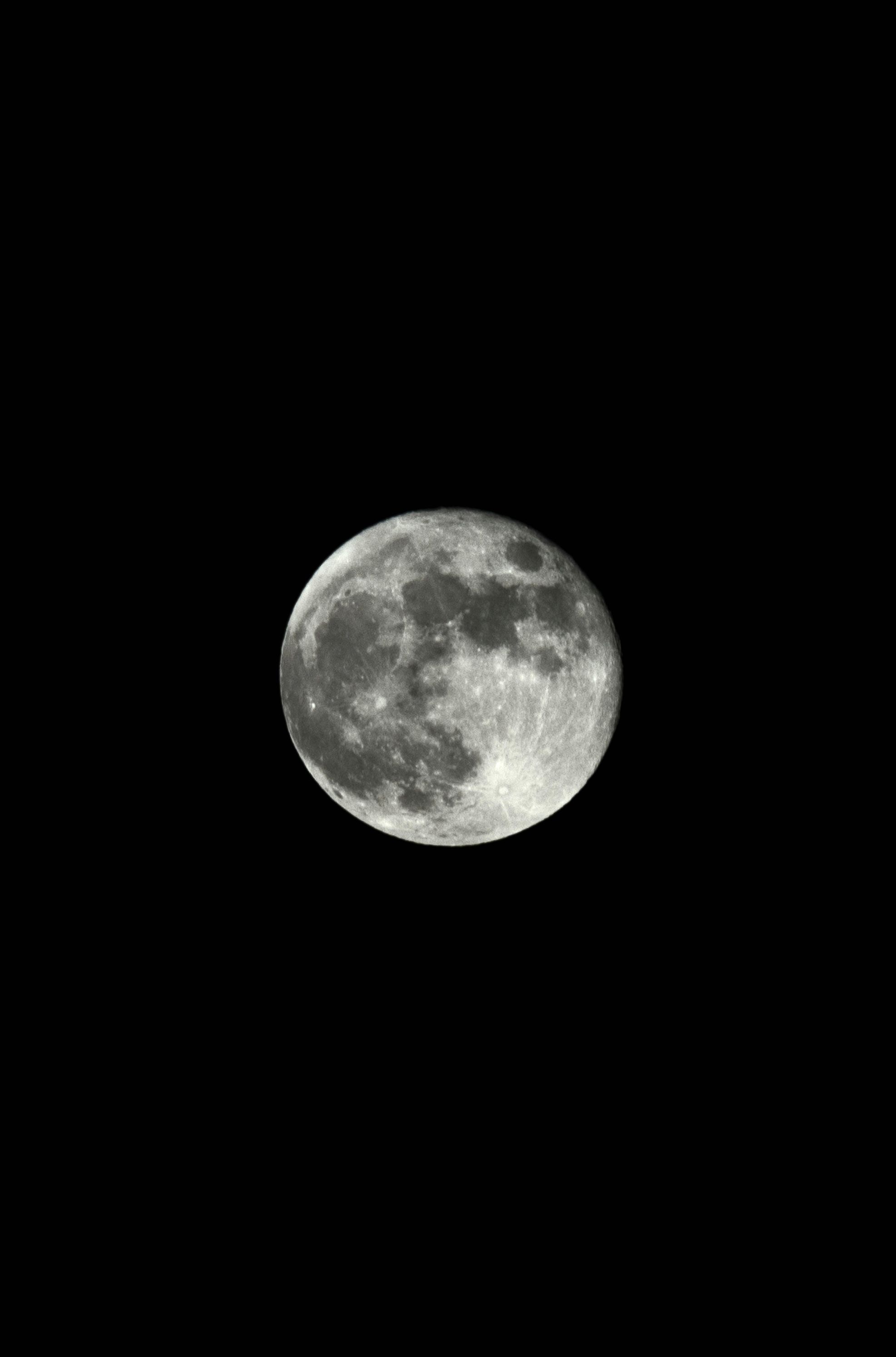Full Moon · Free Stock Photo