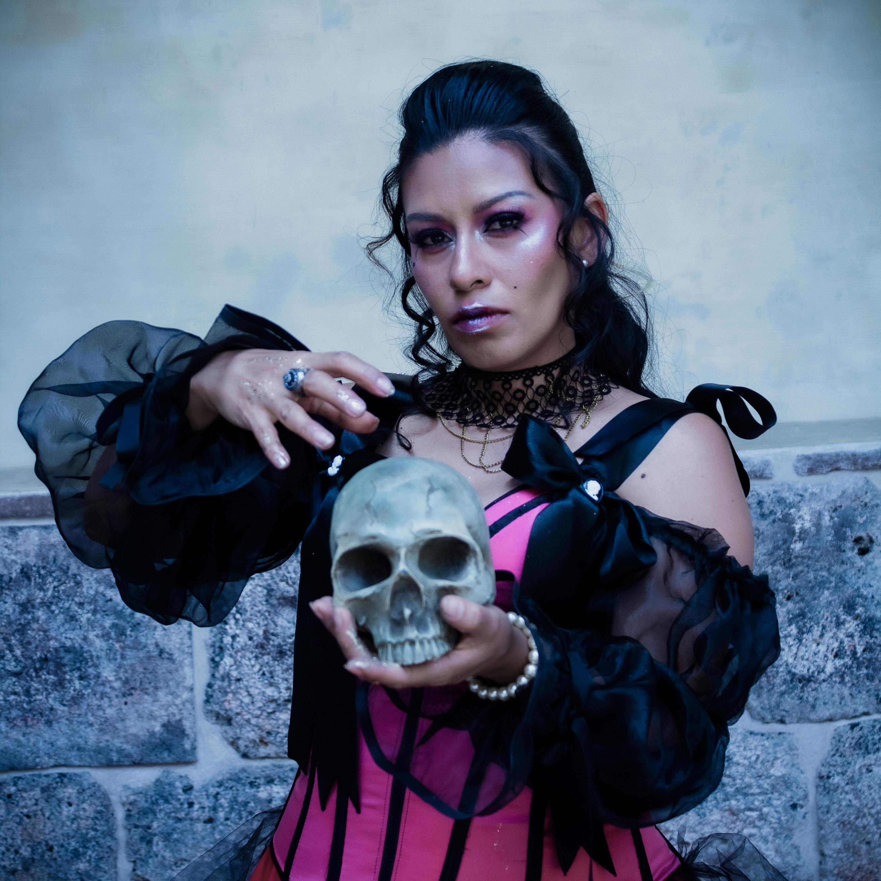 Skull Model Photos, Download The BEST Free Skull Model Stock Photos ...