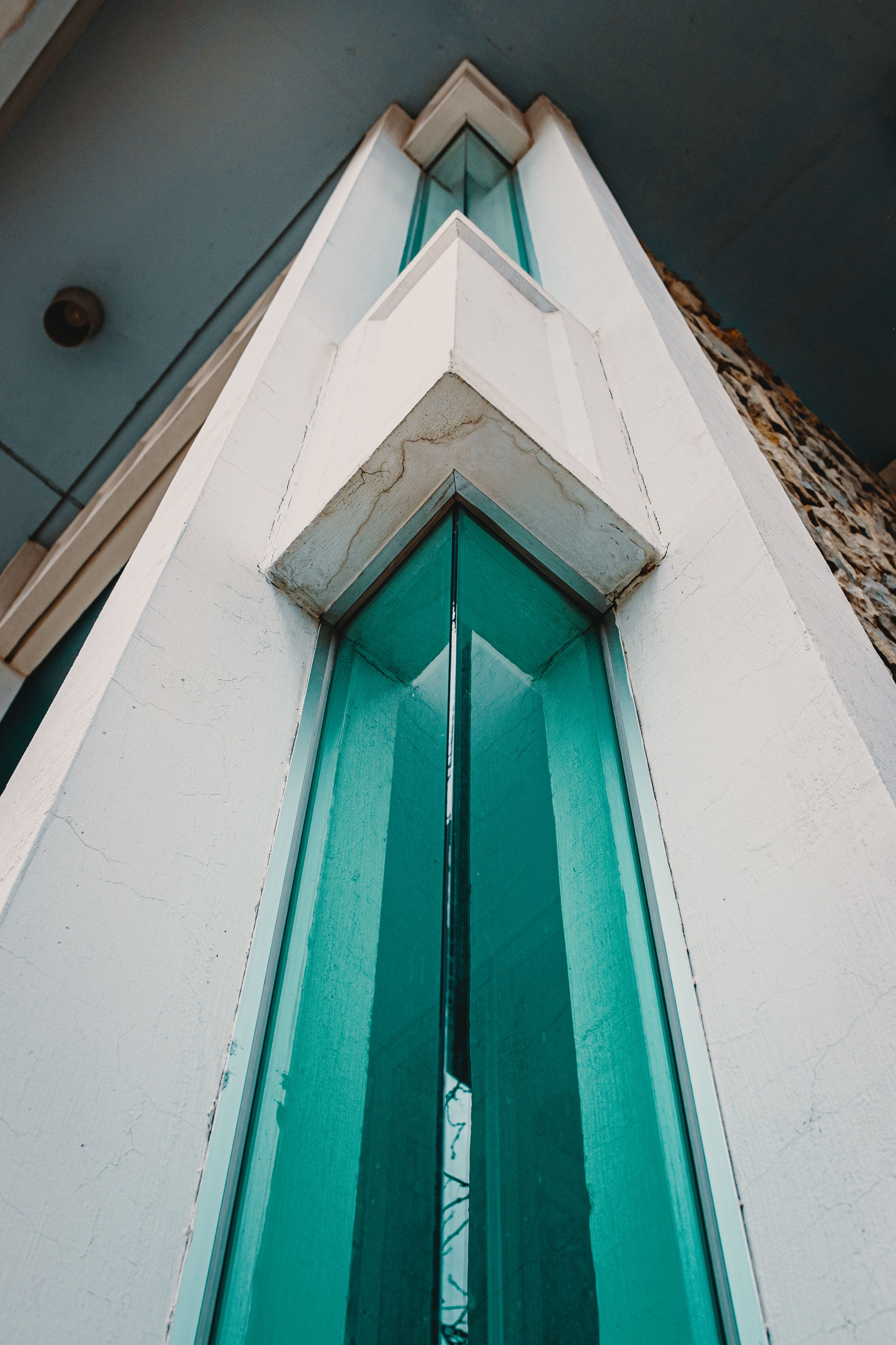 Glass Column in a Building · Free Stock Photo