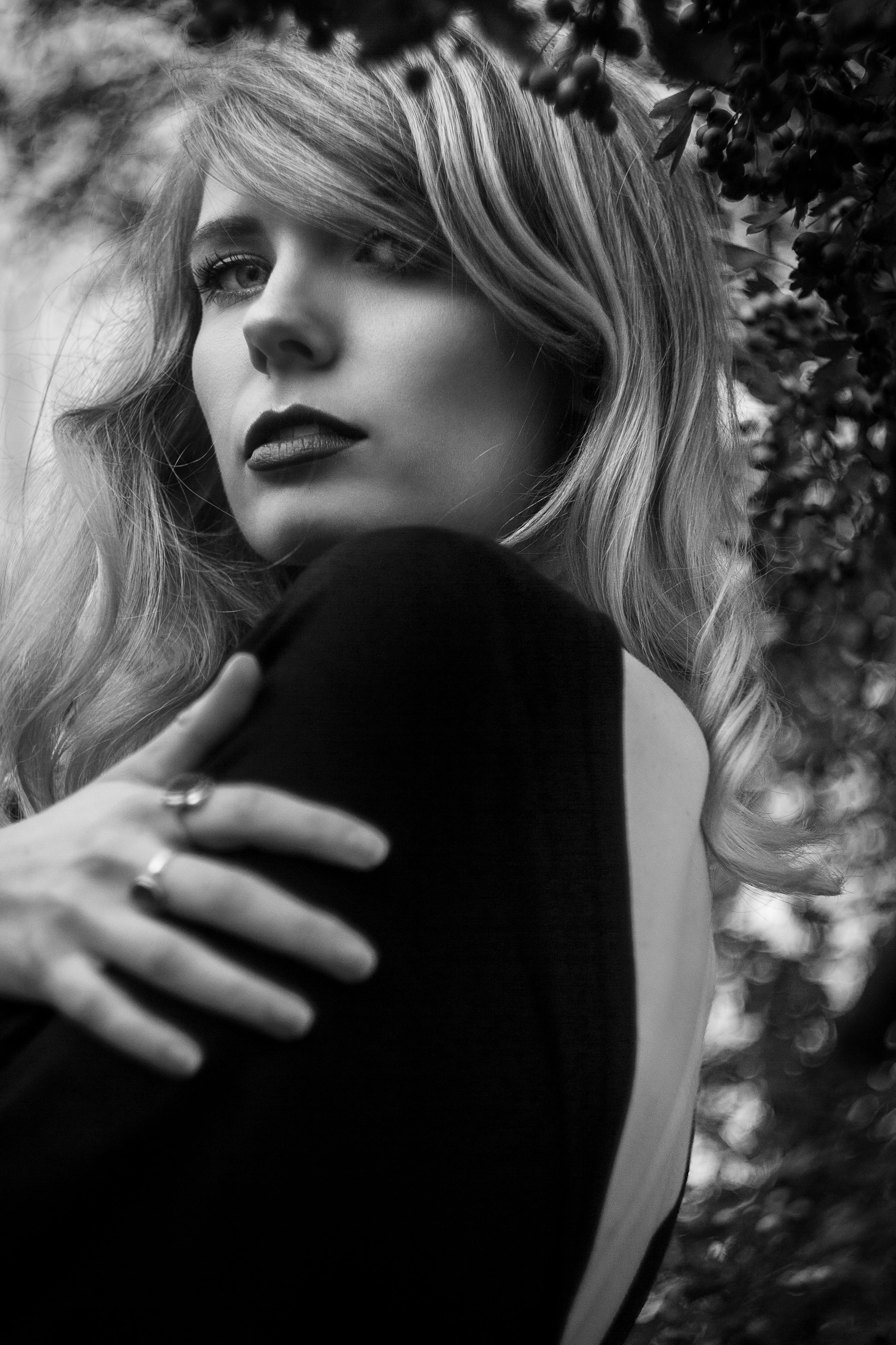 She sees you! · Free Stock Photo