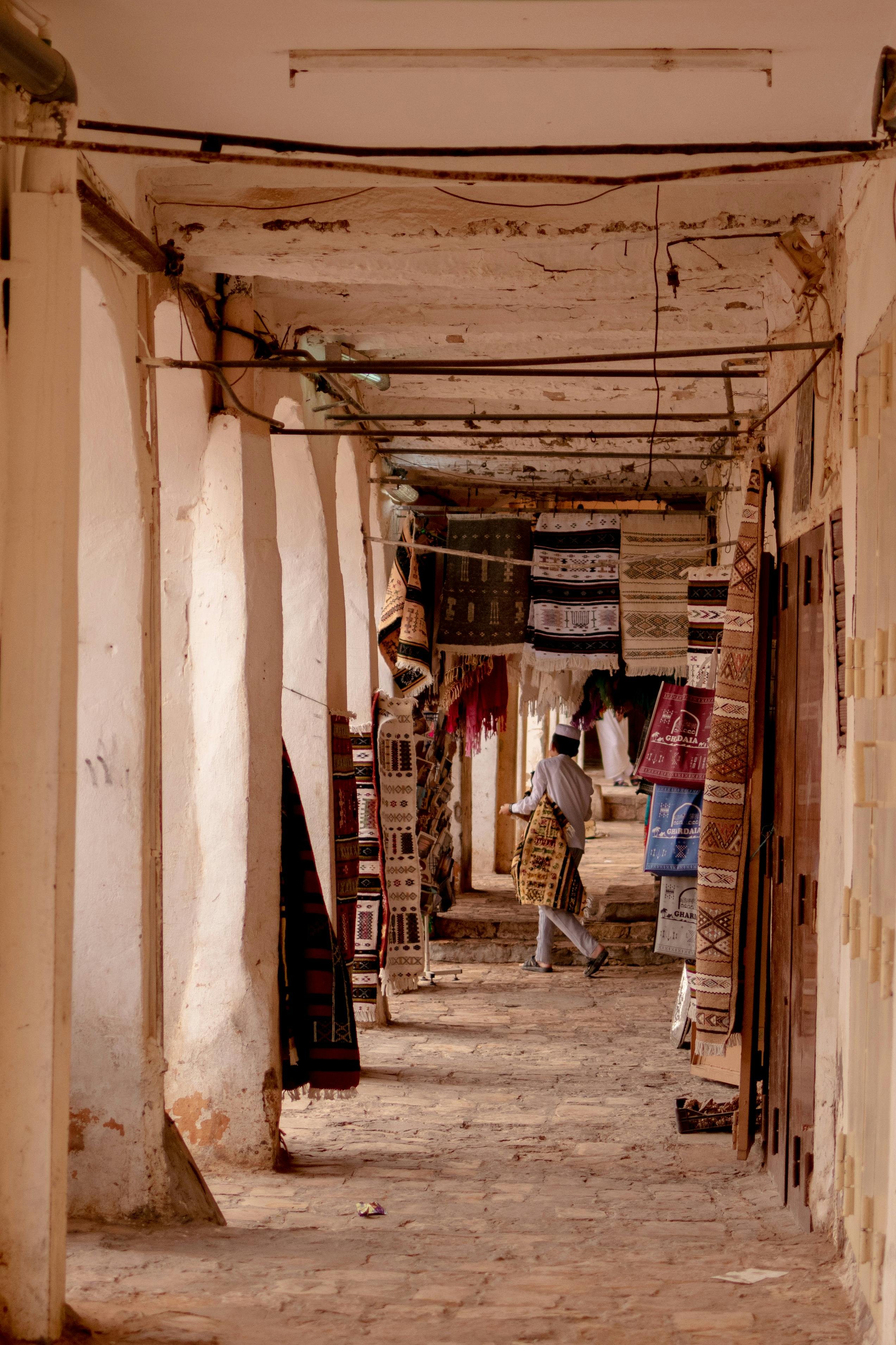 Hanging Textiles Photos, Download The BEST Free Hanging Textiles Stock ...