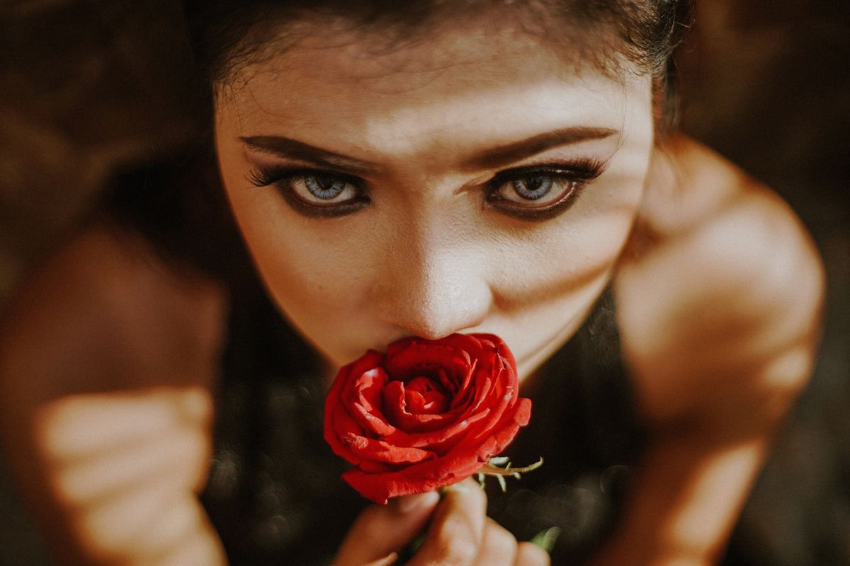 Smelling Photos, Download The BEST Free Smelling Stock Photos & HD Images