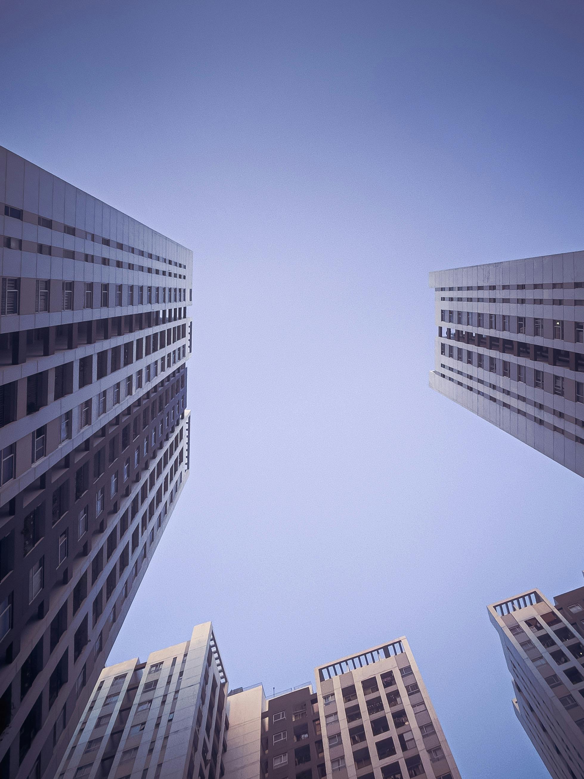 Low Angle View of Downtown Skyscrapers · Free Stock Photo
