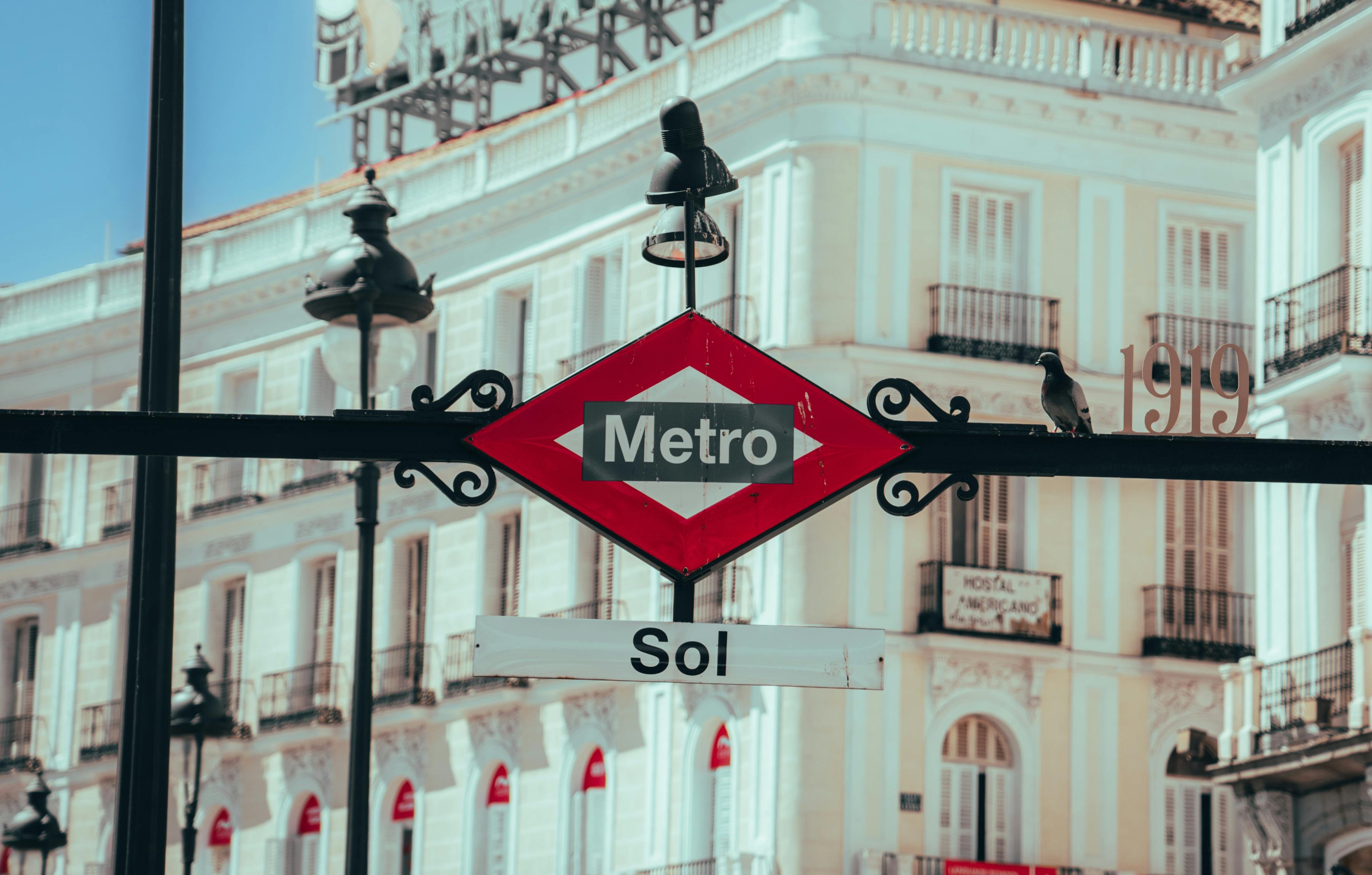 A sign that says metro sol in spanish · Free Stock Photo