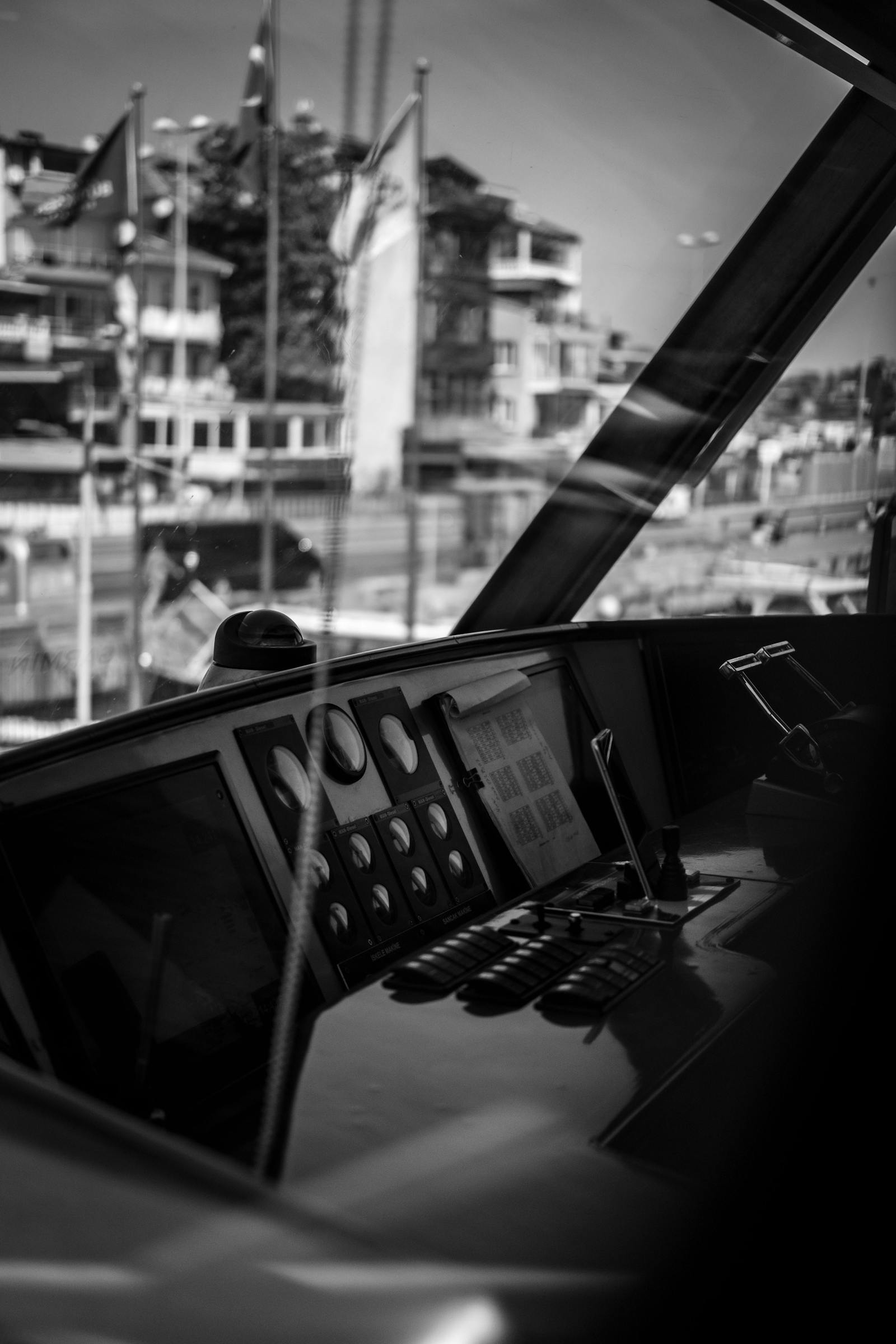 Chicken Cockpit Photos, Download The BEST Free Chicken Cockpit Stock ...