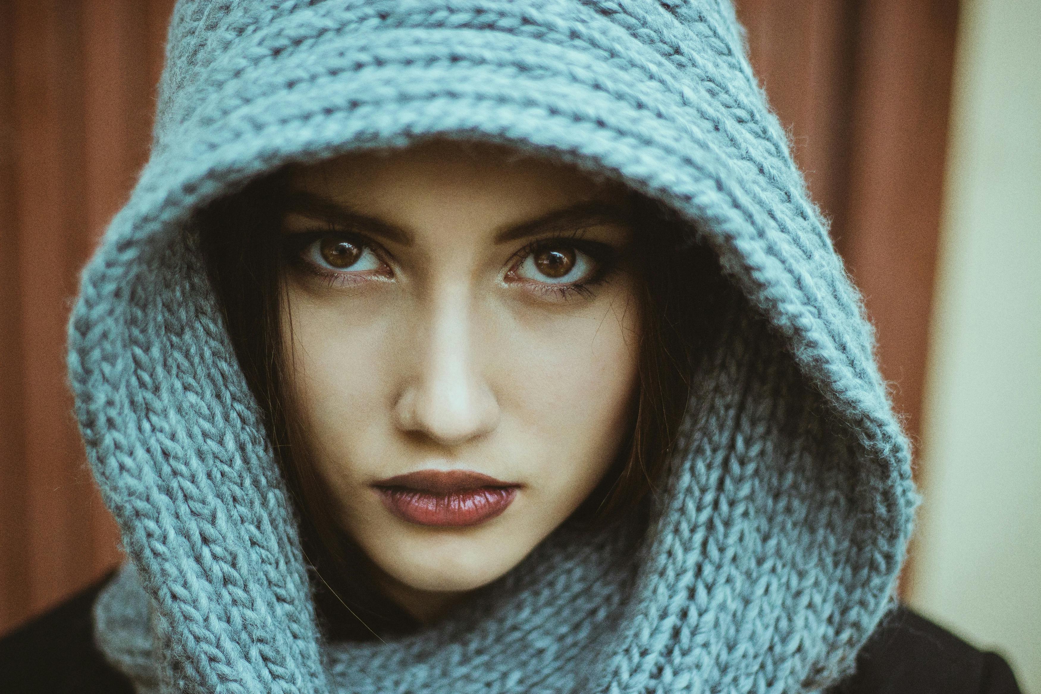 Woman Strong Face And Blue Eyes Photos, Download The BEST Free Woman ...