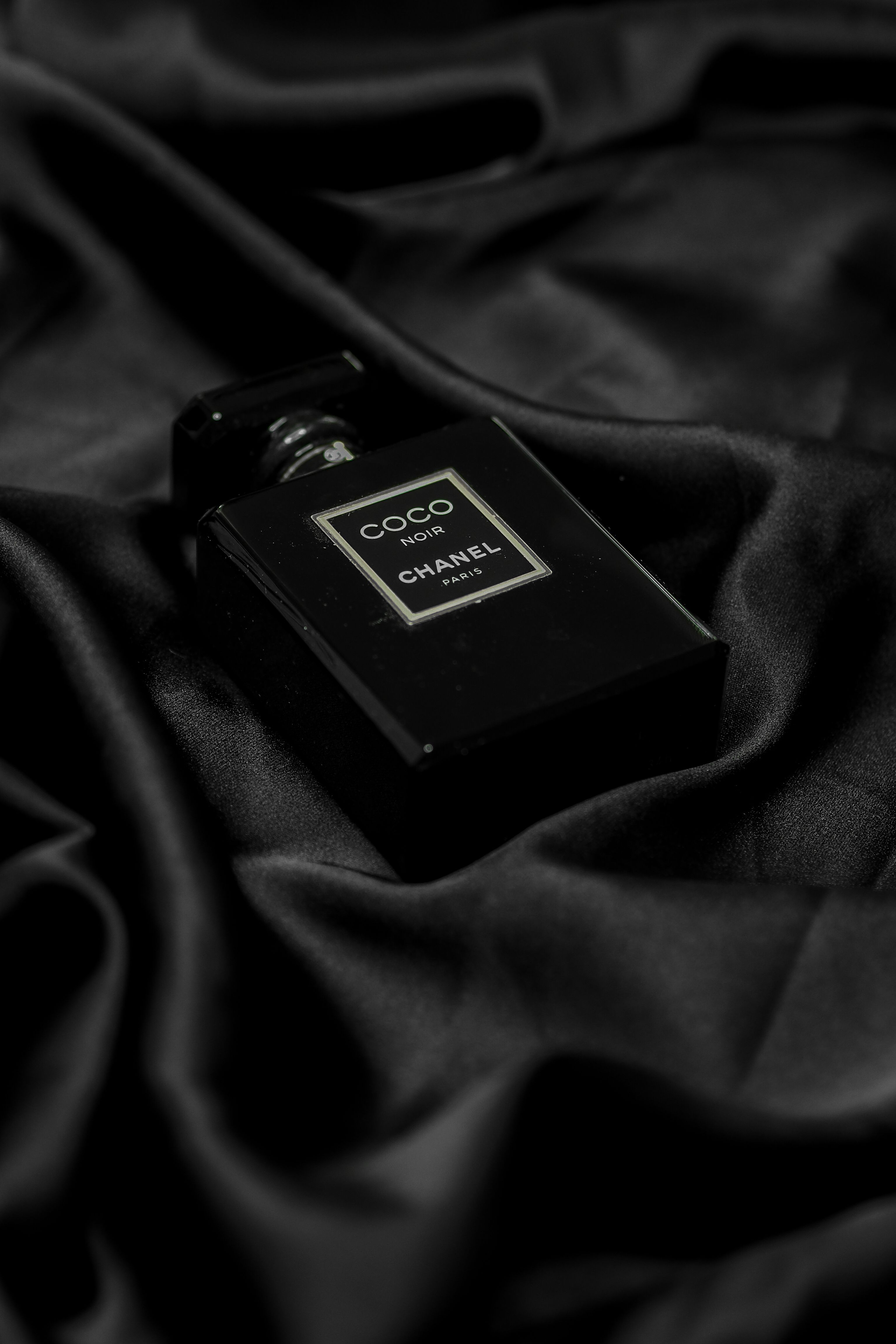 Nishani Perfume Photos, Download The BEST Free Nishani Perfume Stock ...