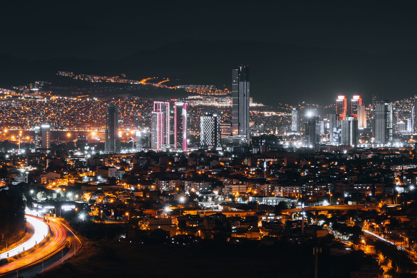 Urban City Landscape At Night Photos, Download The BEST Free Urban City ...