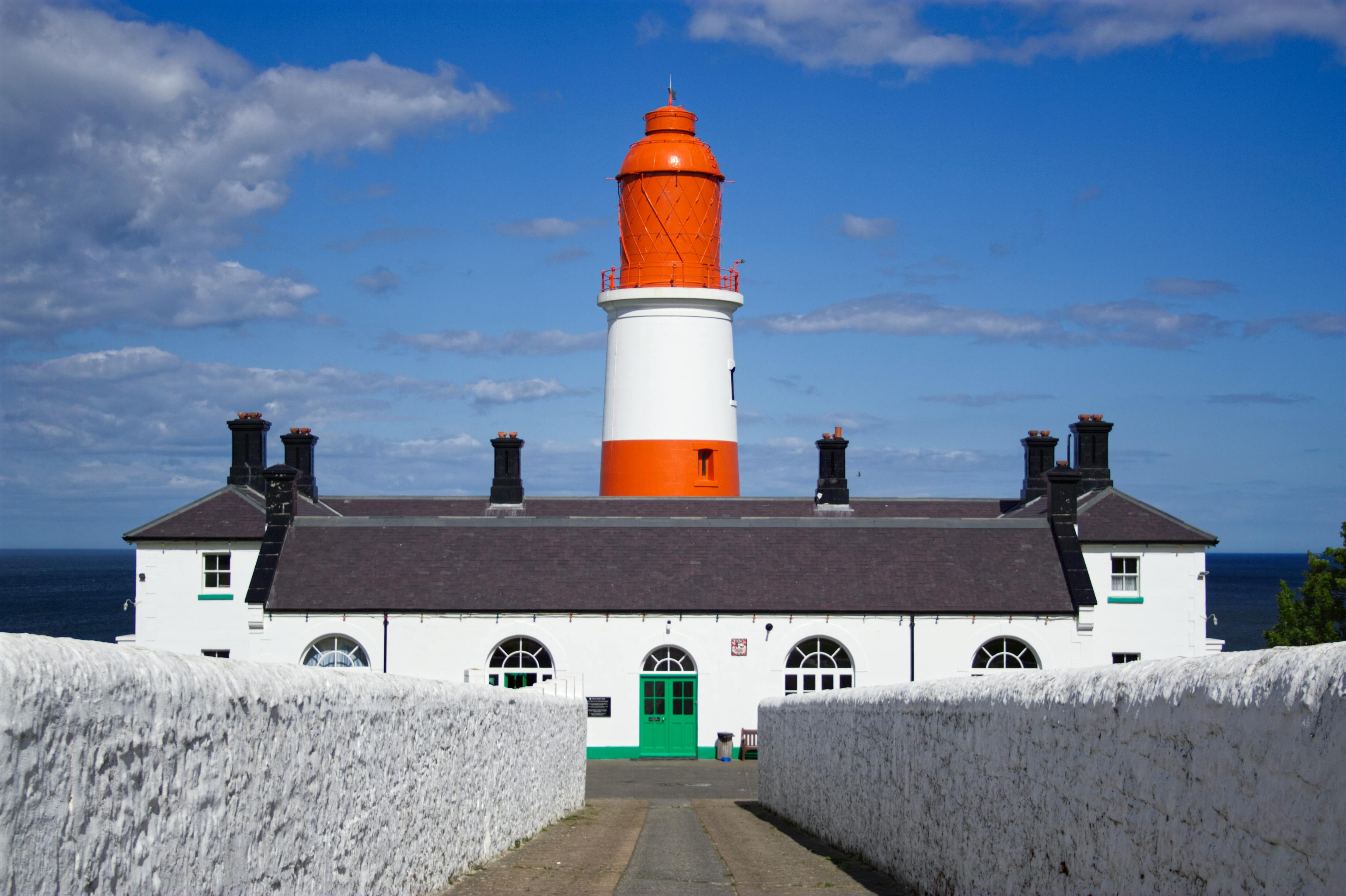 Souter Lighthouse and the Leas on Seashore in England · Free Stock Photo